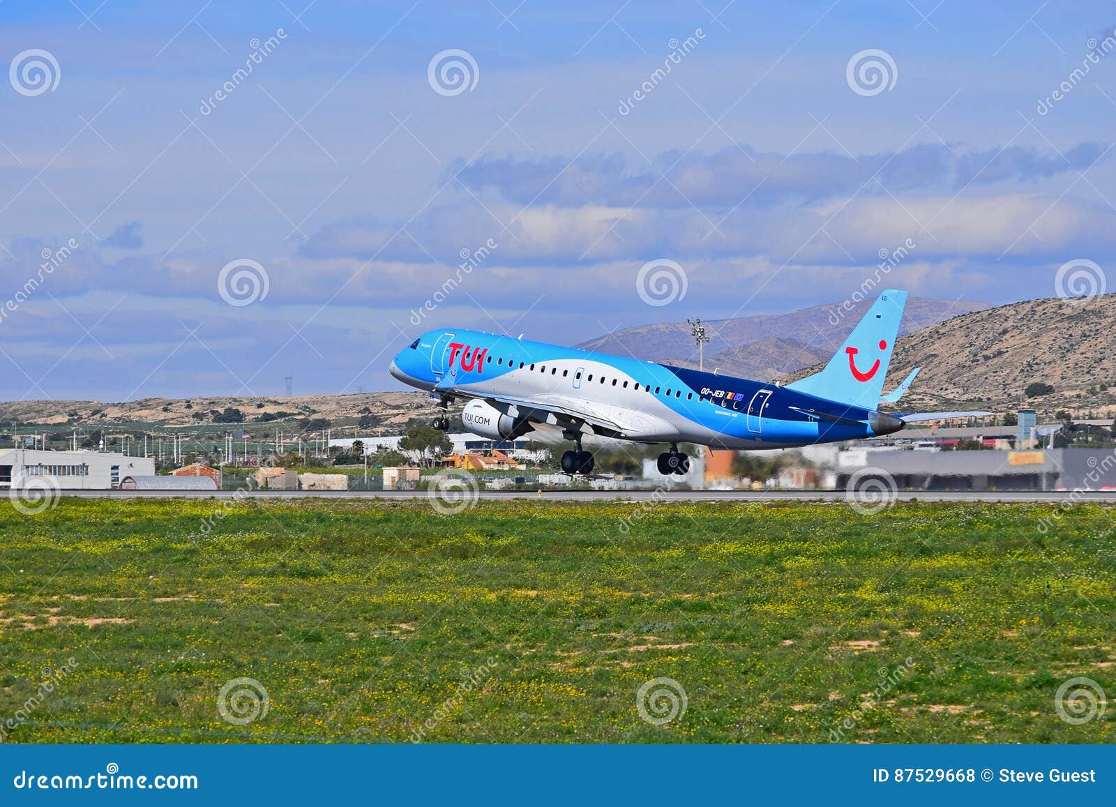 Partenza Dell'aereo Di Linea Fotografia Stock Editoriale - Immagine di ...