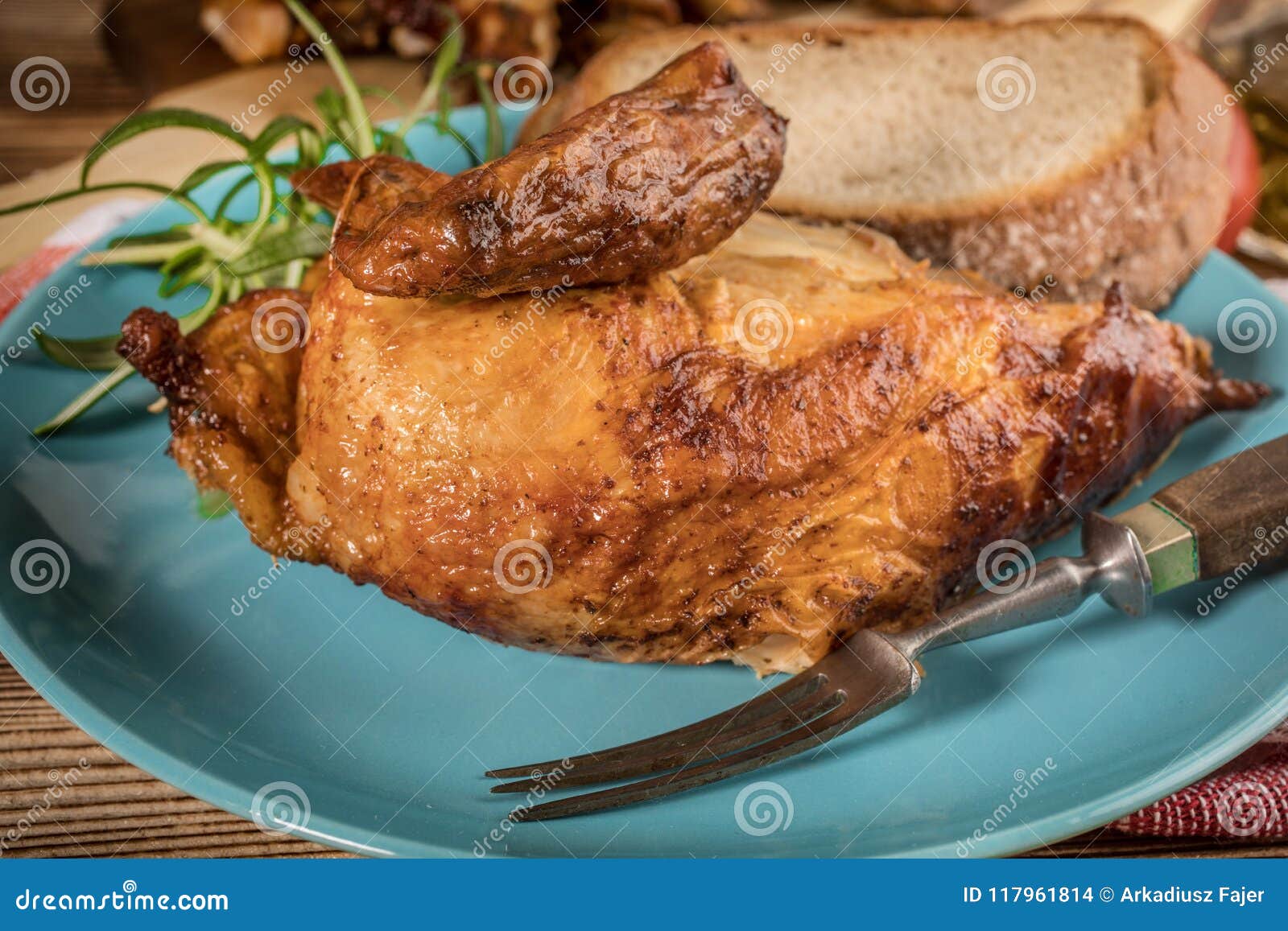 Partes de frango assado foto de stock. Imagem de grelhar - 117961814