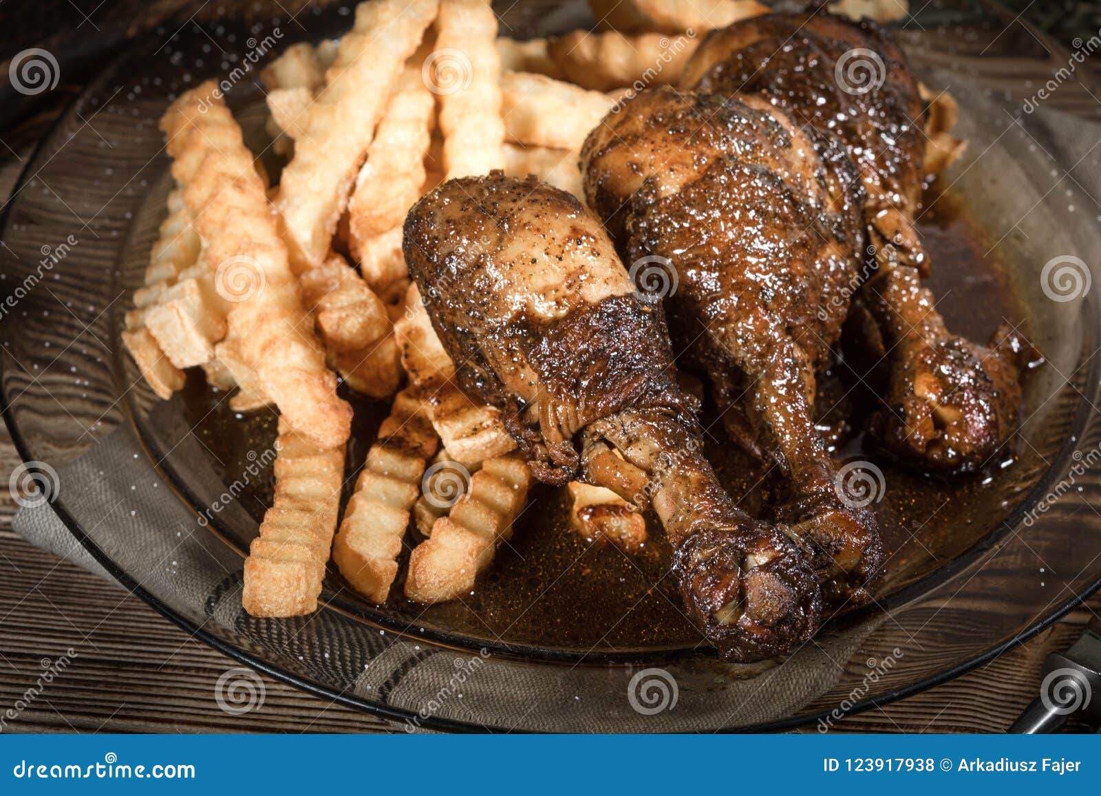 Partes de frango assado foto de stock. Imagem de partes - 123917938