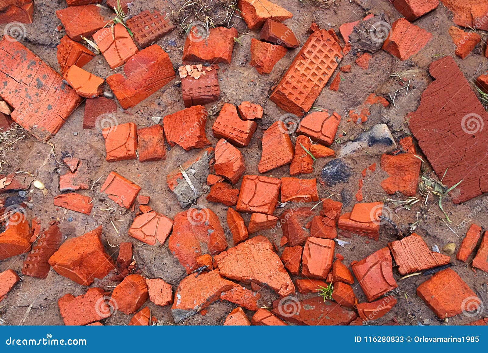 Partes De Tijolos Quebrados Imagem de Stock - Imagem de fragmento, meio ...