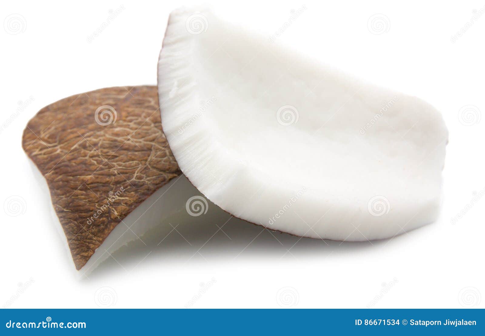 Partes do coco isoladas foto de stock. Imagem de alimento - 86671534