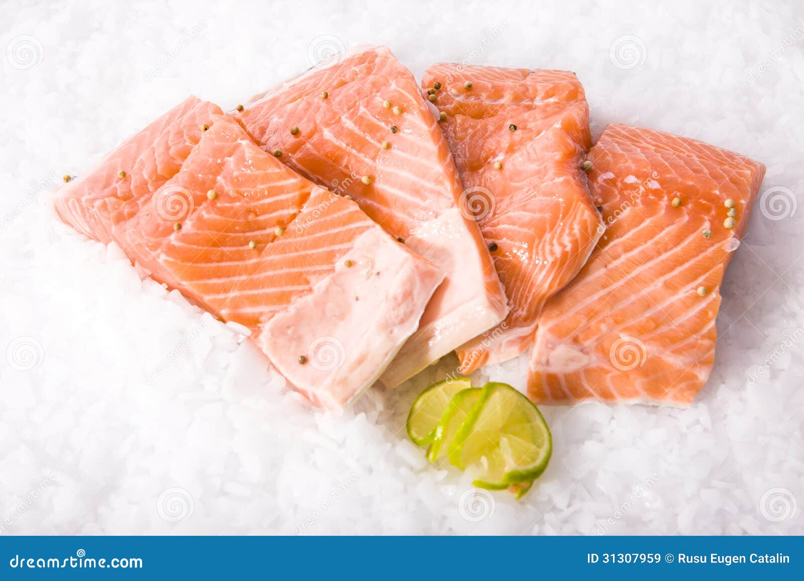 Partes Do Corte Dos Peixes Frescos Imagem de Stock - Imagem de inteiro ...