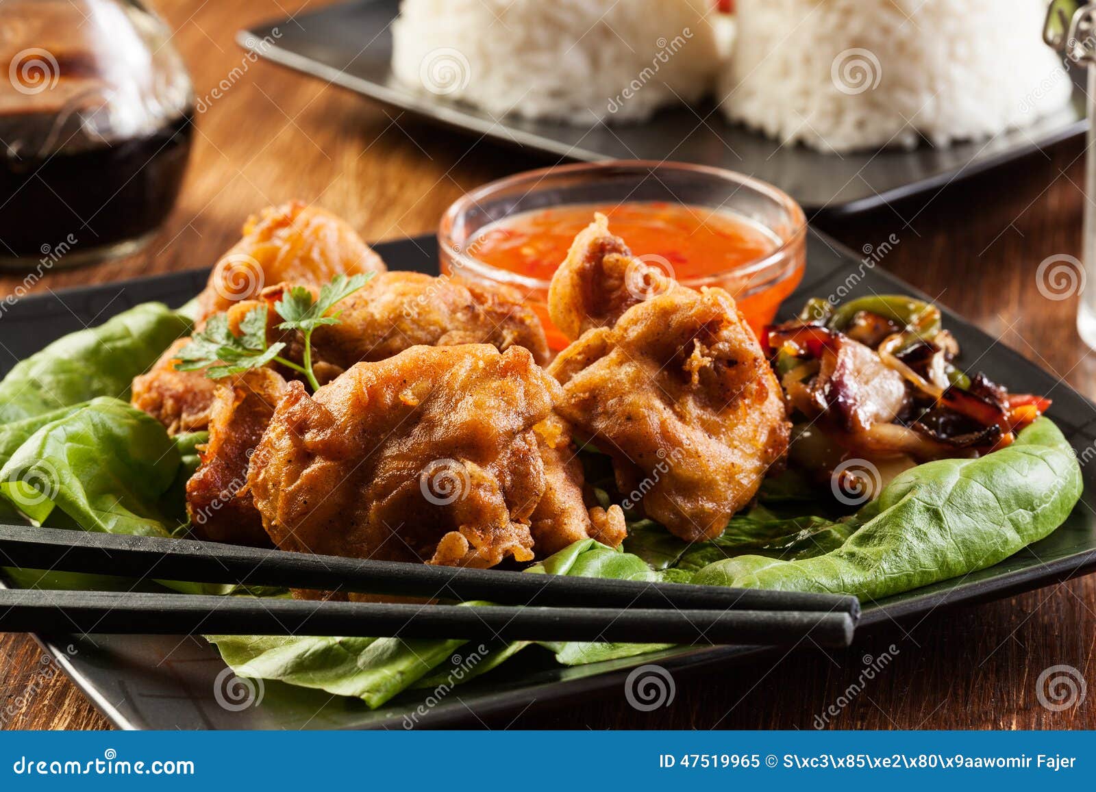 Partes Do Frango Frito Na Massa Imagem de Stock - Imagem de fundo ...