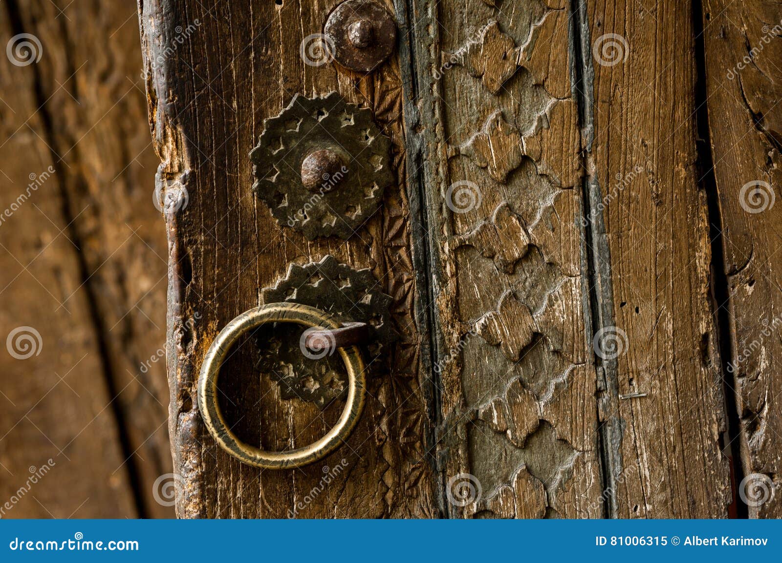 Partes E Elementos Da Porta Velha Imagem de Stock - Imagem de escultura ...