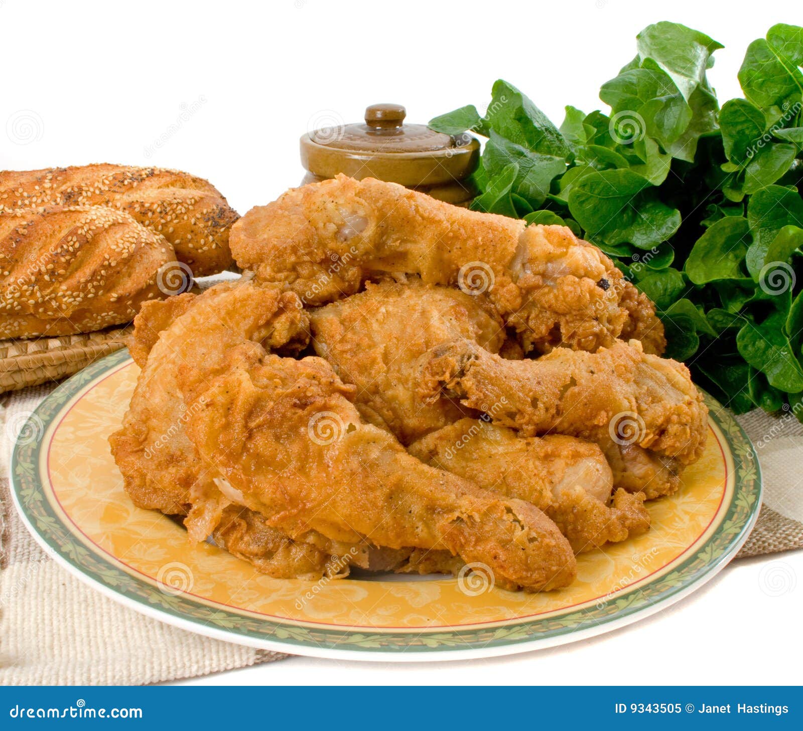 Parti del pollo fritto immagine stock. Immagine di pollo - 9343505