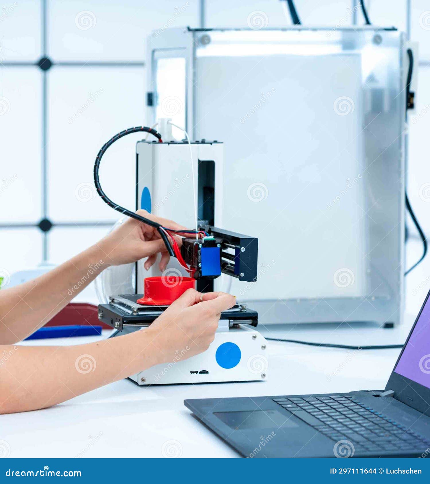 Particle Physics: 3D Printing Allows for the Production of Models and ...