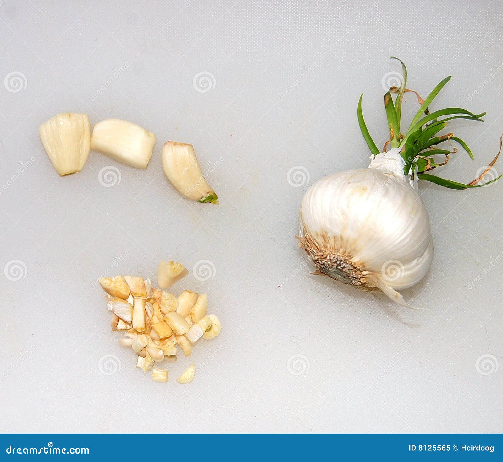 Parties D'ail Et Ampoule D'ail Image stock - Image du ampoule, entier ...