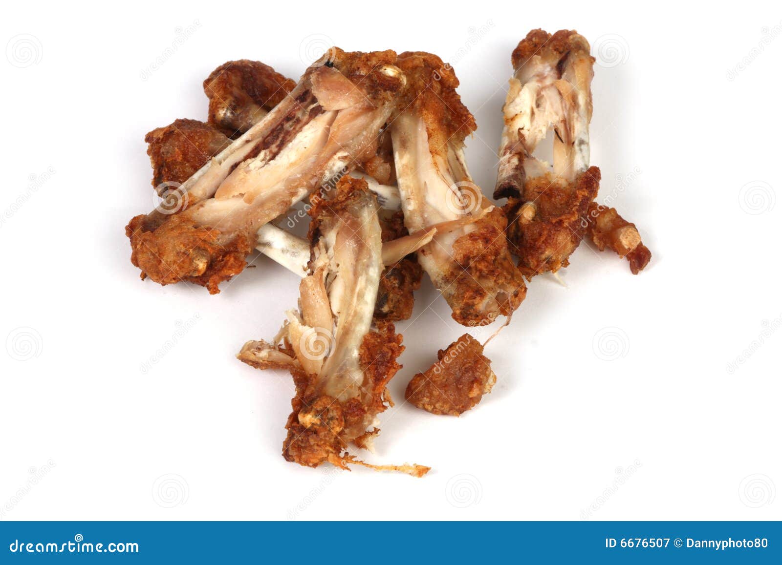 Parties de poulet image stock. Image du mangé, nourriture - 6676507