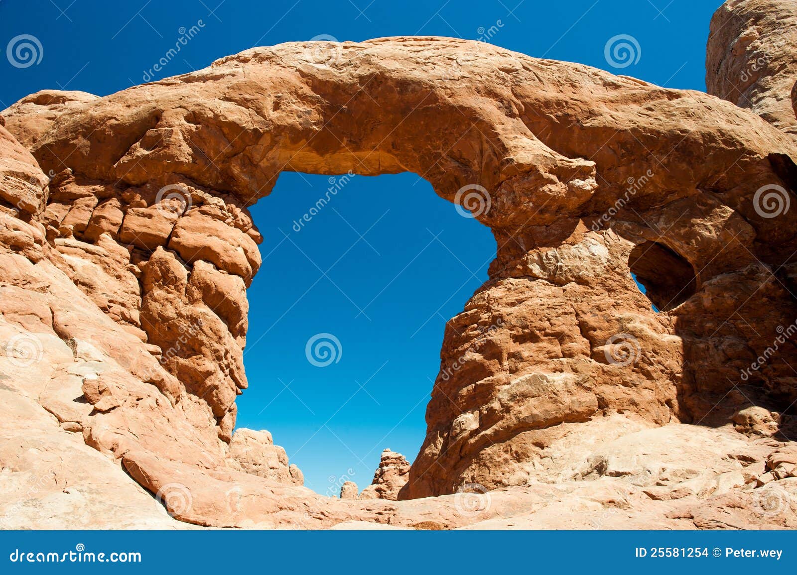 Partition Arch in Arches National Park Stock Photo - Image of park ...