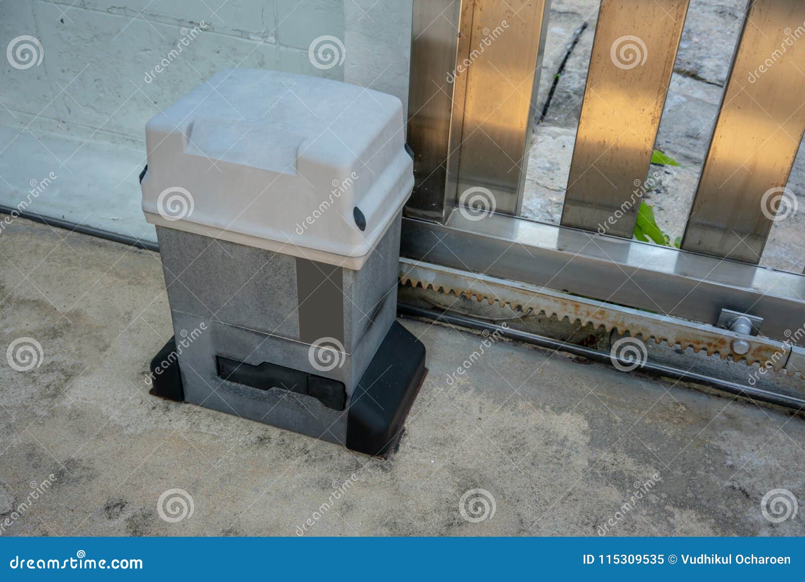 Parts Of A Sliding Gate at Alden Johnson blog