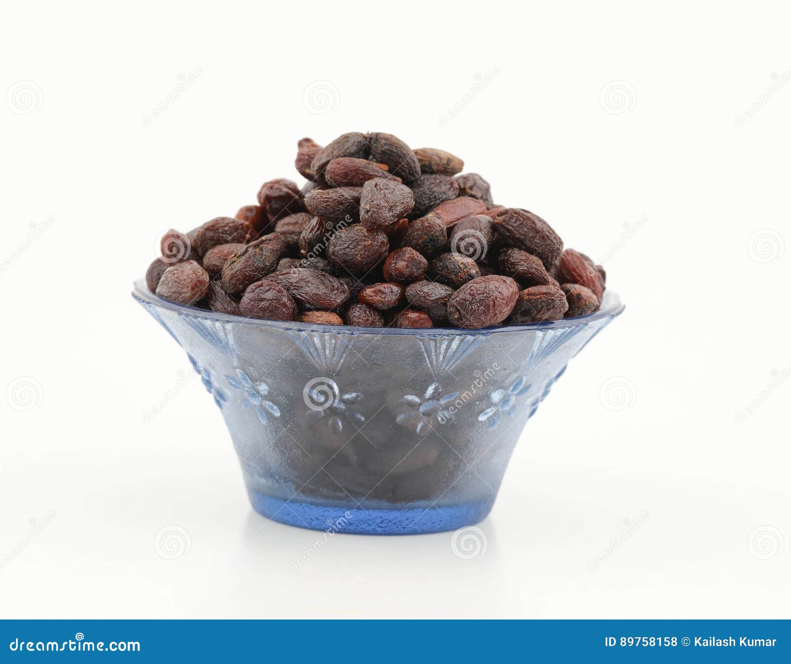 Pasa negra de la fruta foto de archivo. Imagen de aislado - 89758158