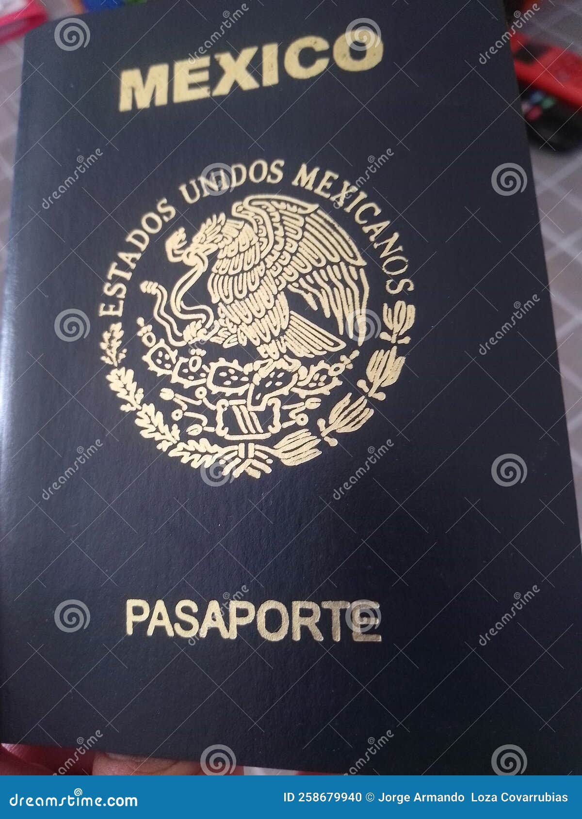 Pasaporte mexicano foto de archivo. Imagen de pasaporte - 258679940