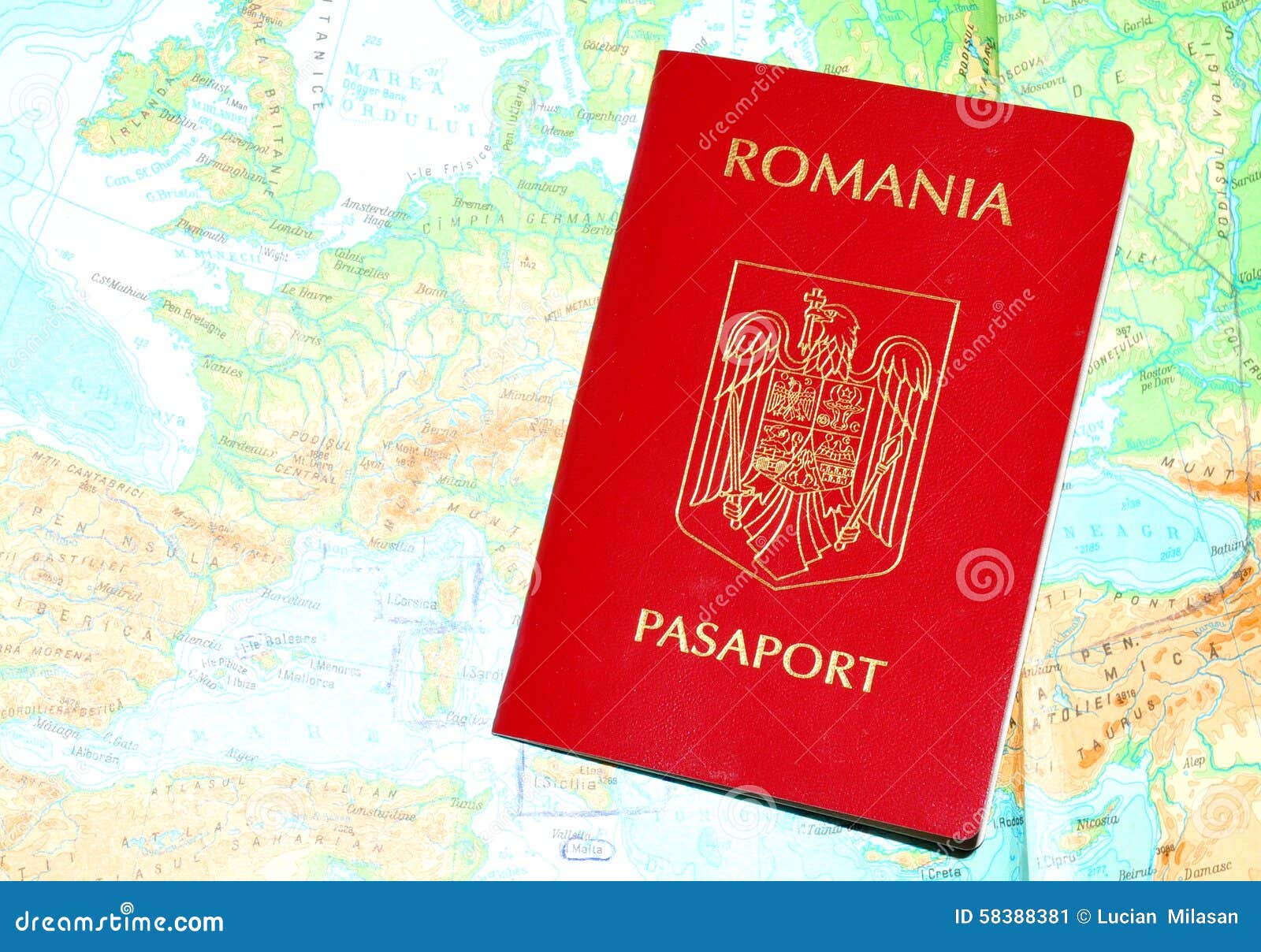 Pasaporte rumano imagen de archivo. Imagen de financiero - 58388381