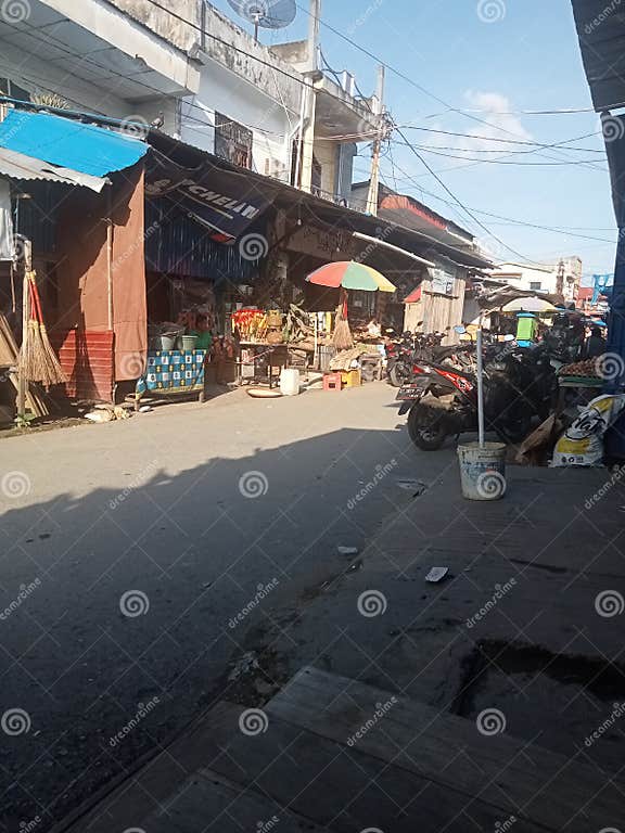 KENDARI CITY TRADITIONAL MARKET Editorial Image - Image of street ...