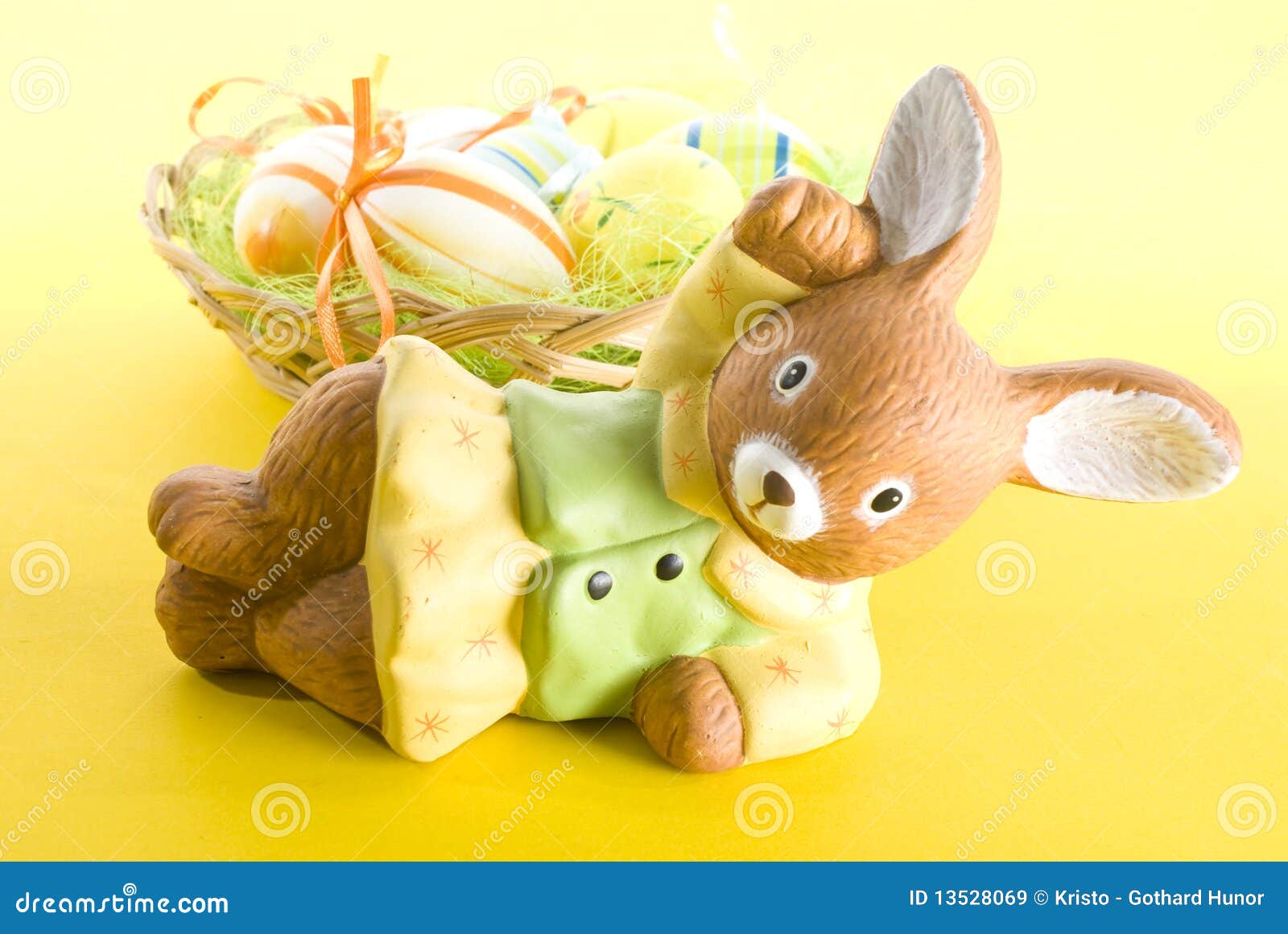 Pasen stock afbeelding. Image of gebied, geschilderd - 13528069