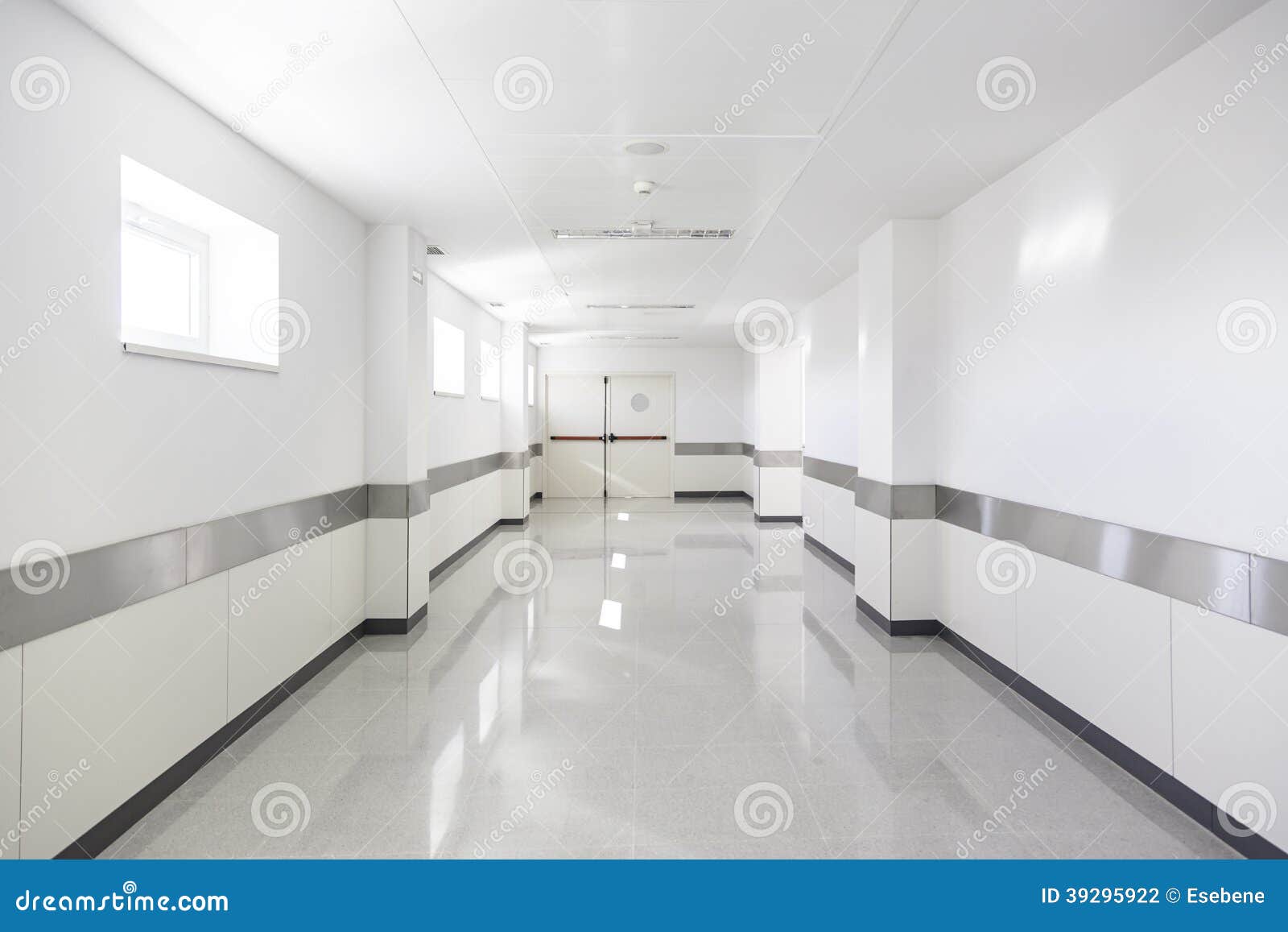 Pasillo Del Hospital Profundo Foto de archivo - Imagen de limpio ...