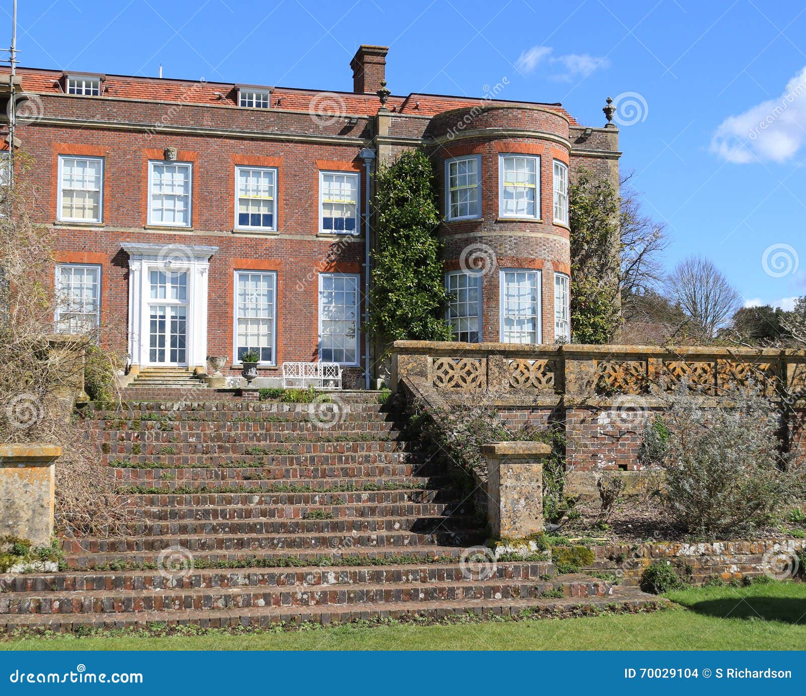 Pasos Que Llevan a Hinton Ampner Foto de archivo - Imagen de ...