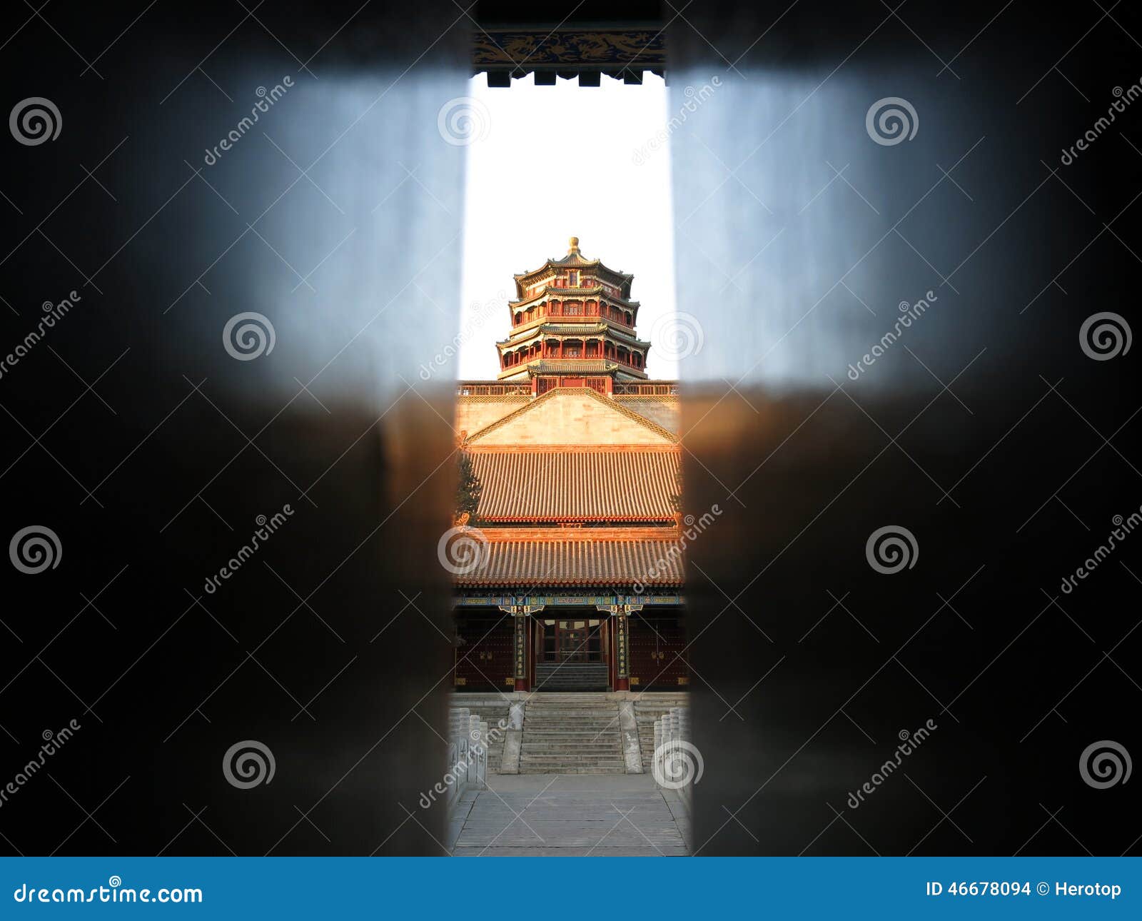 Ancient Chinese Royal Building Inside the Gate. Foxiangge Pavilion ...