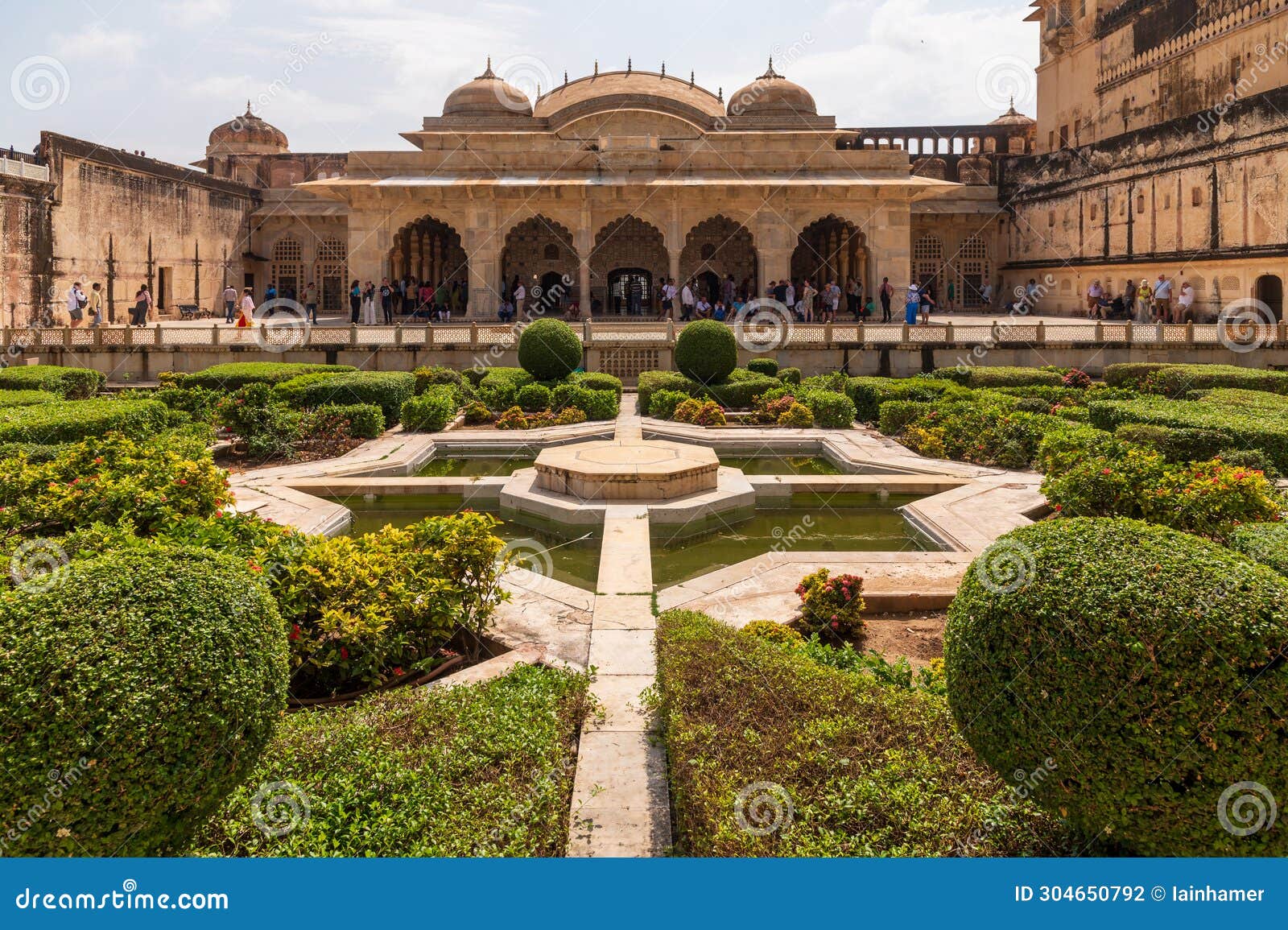 Sheesh Mahal and Garden, Amber Fort, Amer , Rajasthan, India Editorial ...