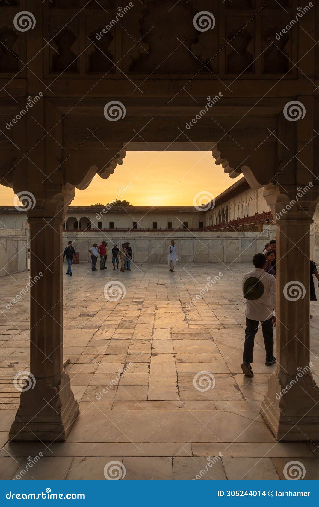 Courtyard in the Red Fort, Agra at Sunset Editorial Stock Image - Image ...