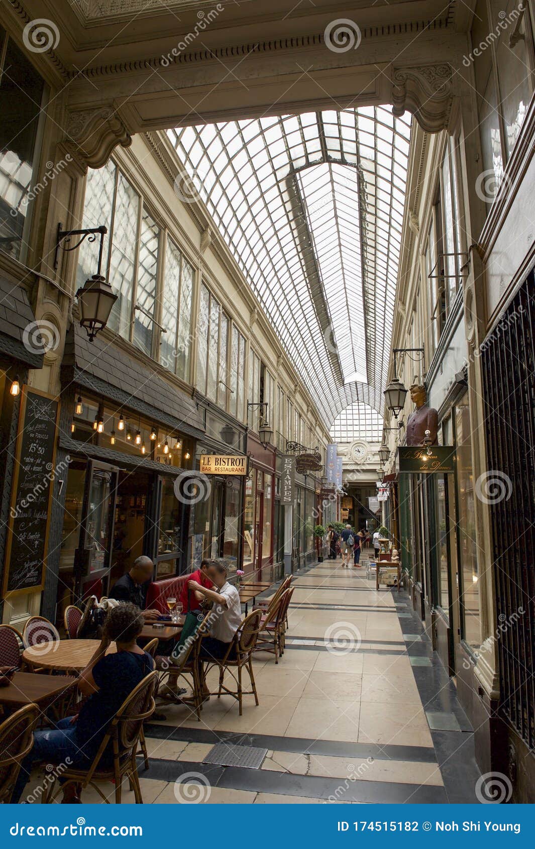 Passage Verdeau, Paris editorial photography. Image of arcades - 174515182