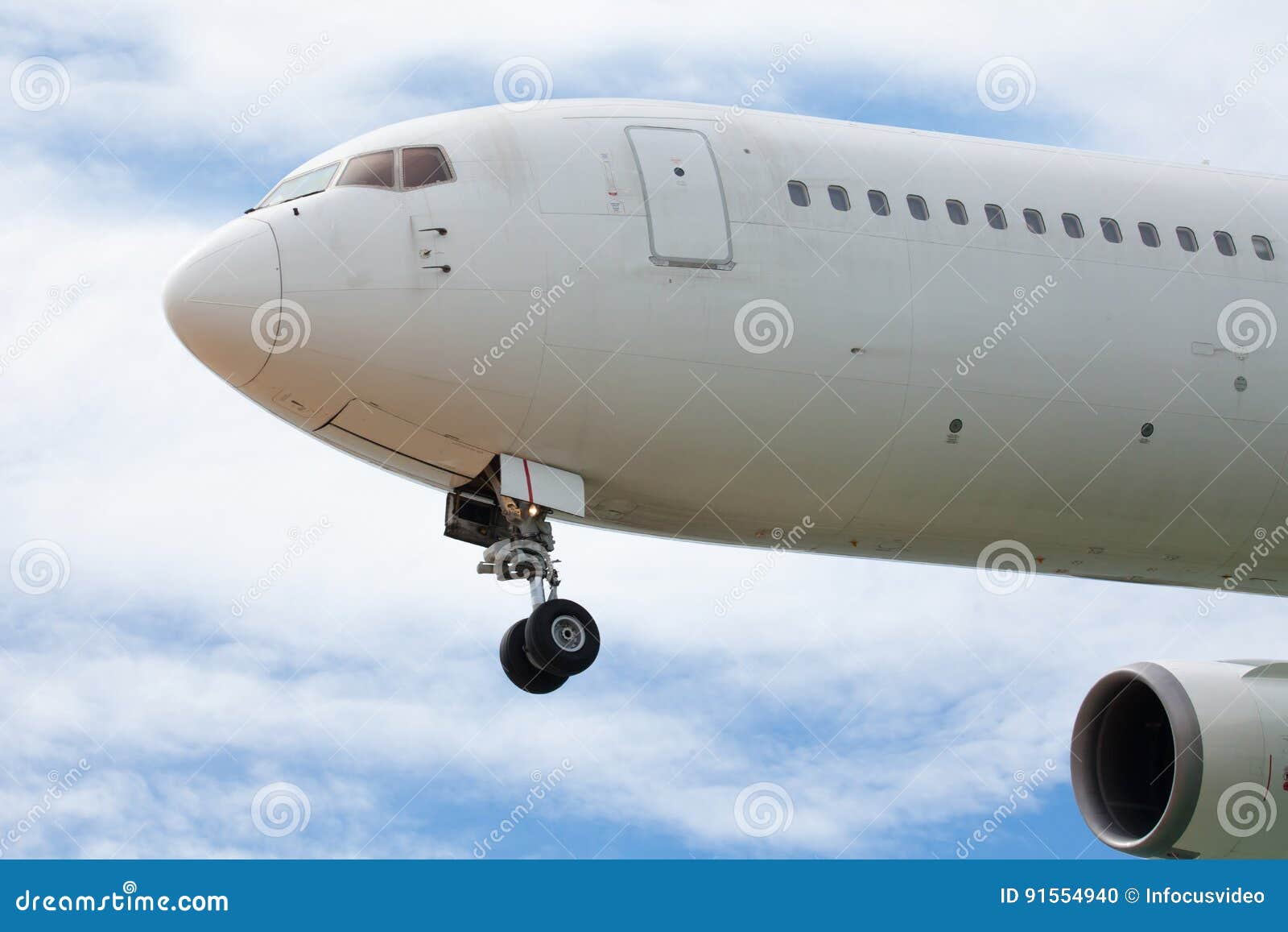 Passenger Airplane Approaching an Airport Stock Photo - Image of ...