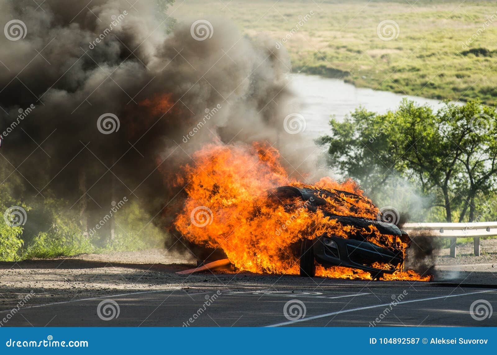 Passenger car in a fire editorial photography. Image of emergency ...