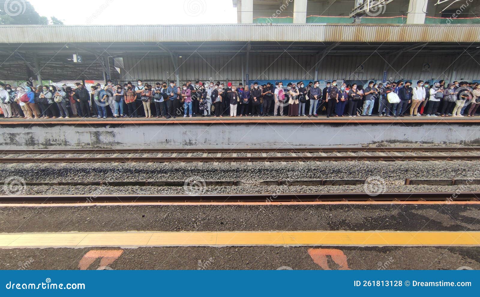 Passenger of Commuter Line on Rawa Buntu Station Editorial Stock Photo ...
