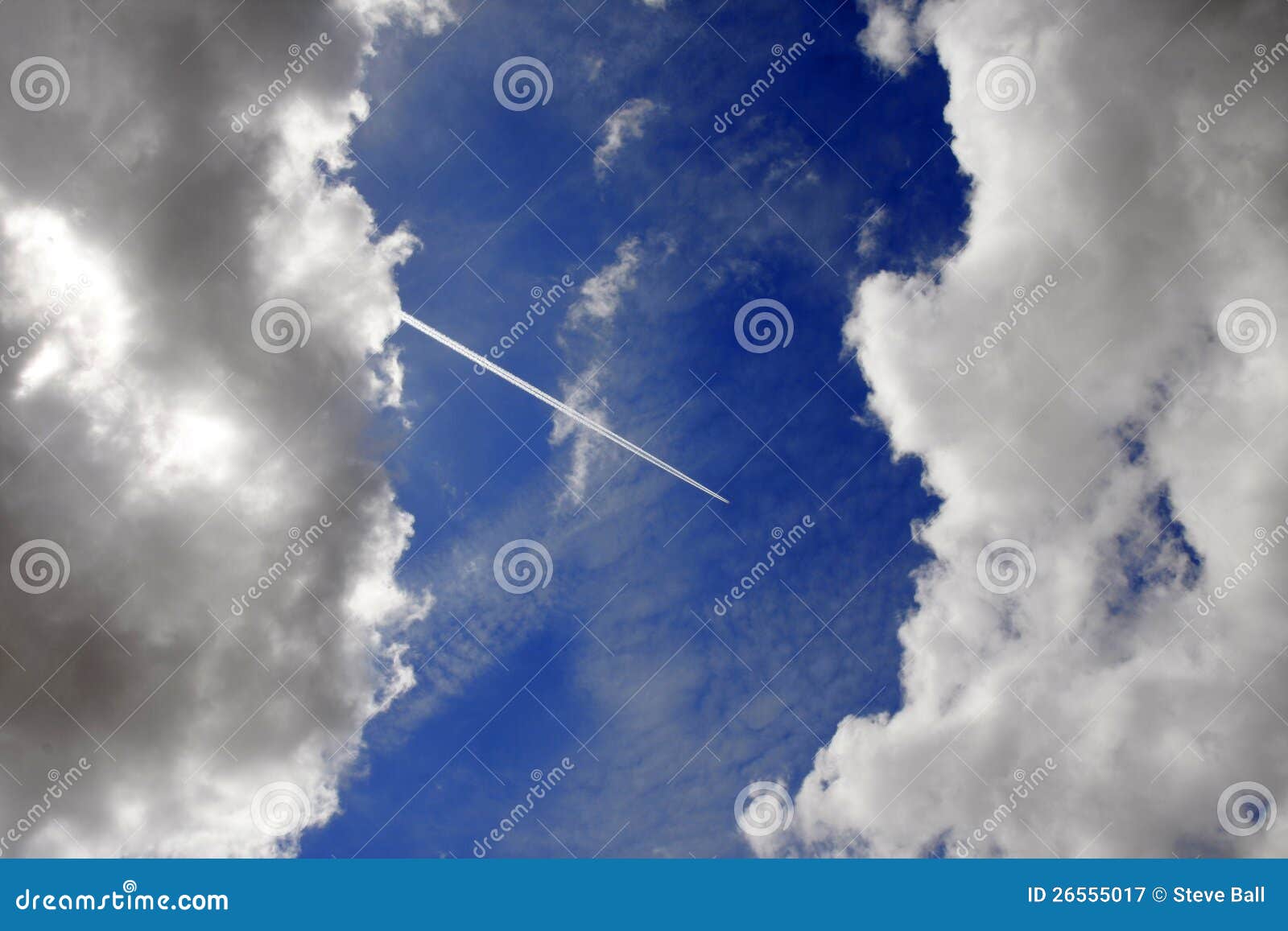 Passenger jet trails stock image. Image of weather, desktop - 26555017