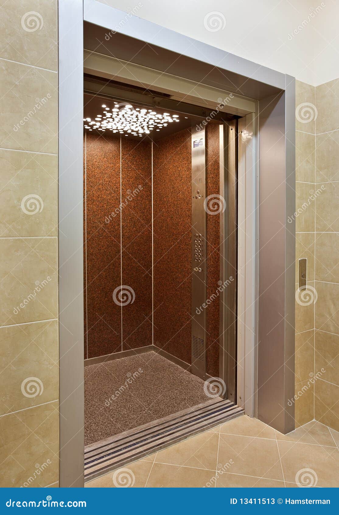 Passenger Lift with Open Door Stock Image - Image of lift, door: 13411513
