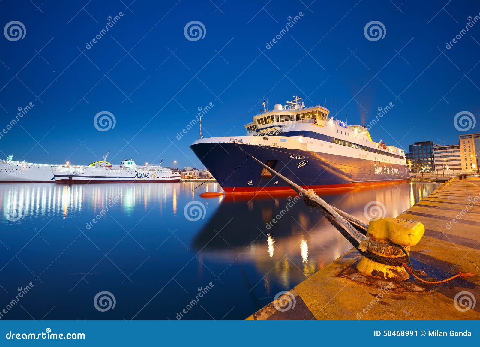 Passenger port in Athens. editorial photo. Image of ferries - 50468991