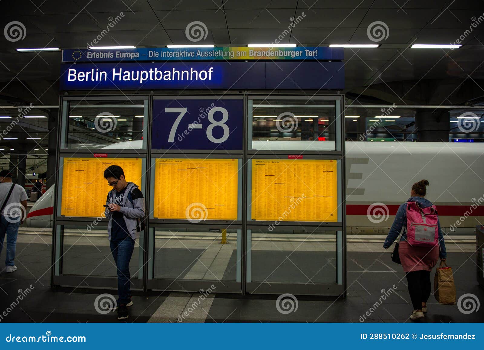 Passengers Waiting for Train Editorial Photography - Image of ...