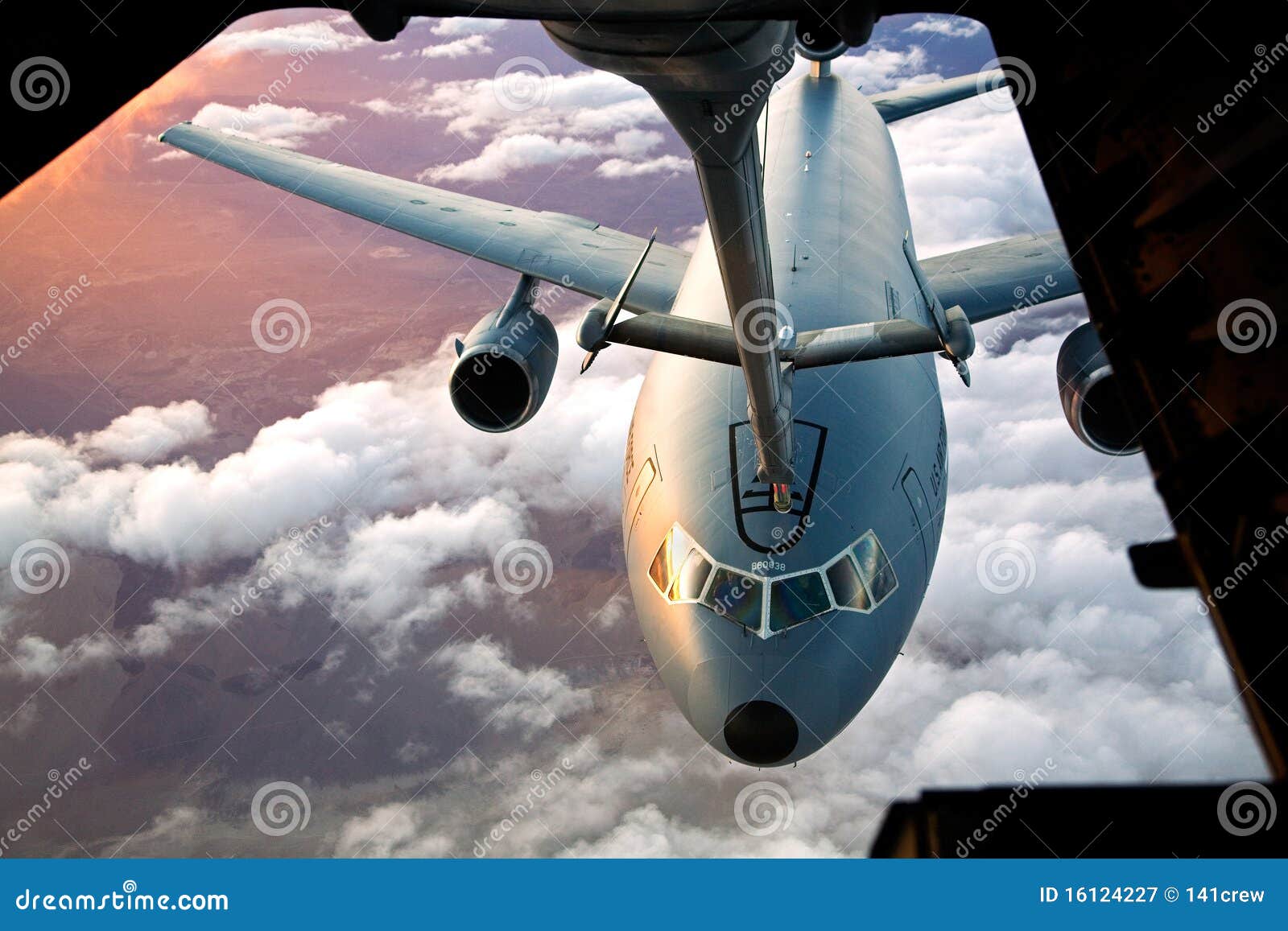 Passing Gas editorial photography. Image of refuel, force - 16124227