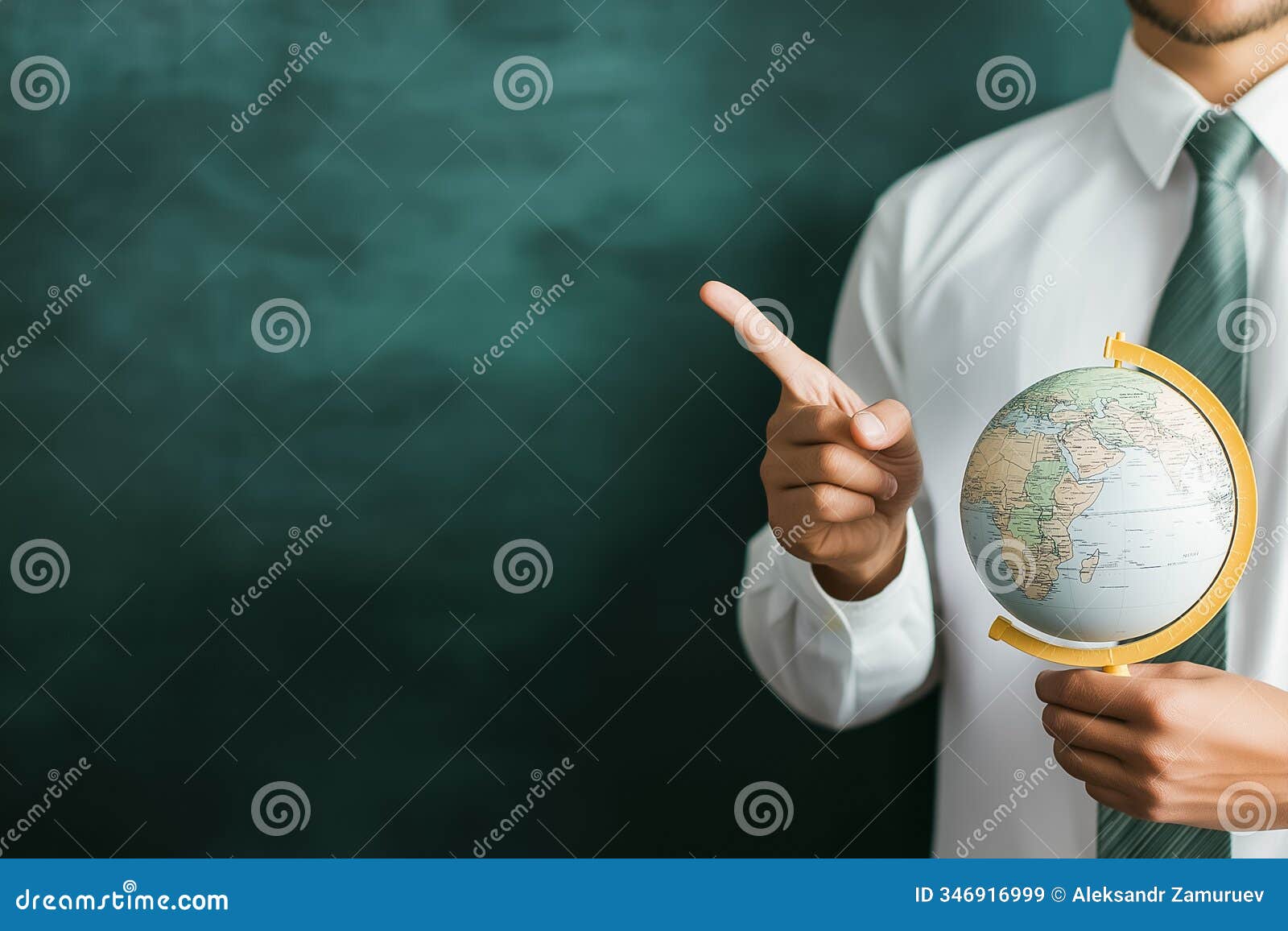 A Passionate Educator Uses a Globe To Highlight Language Diversity in a ...