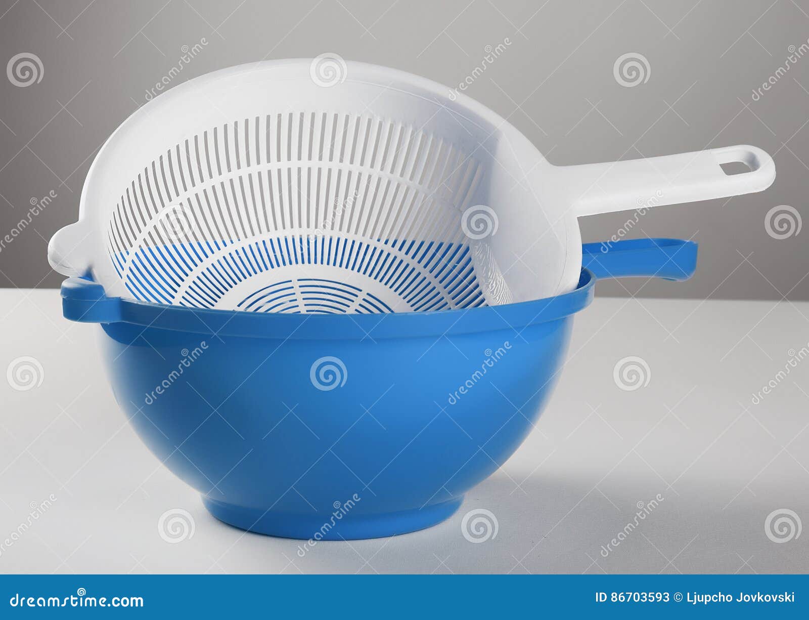 Passoire En Plastique Blanche Image stock - Image du matériel, cuisine ...