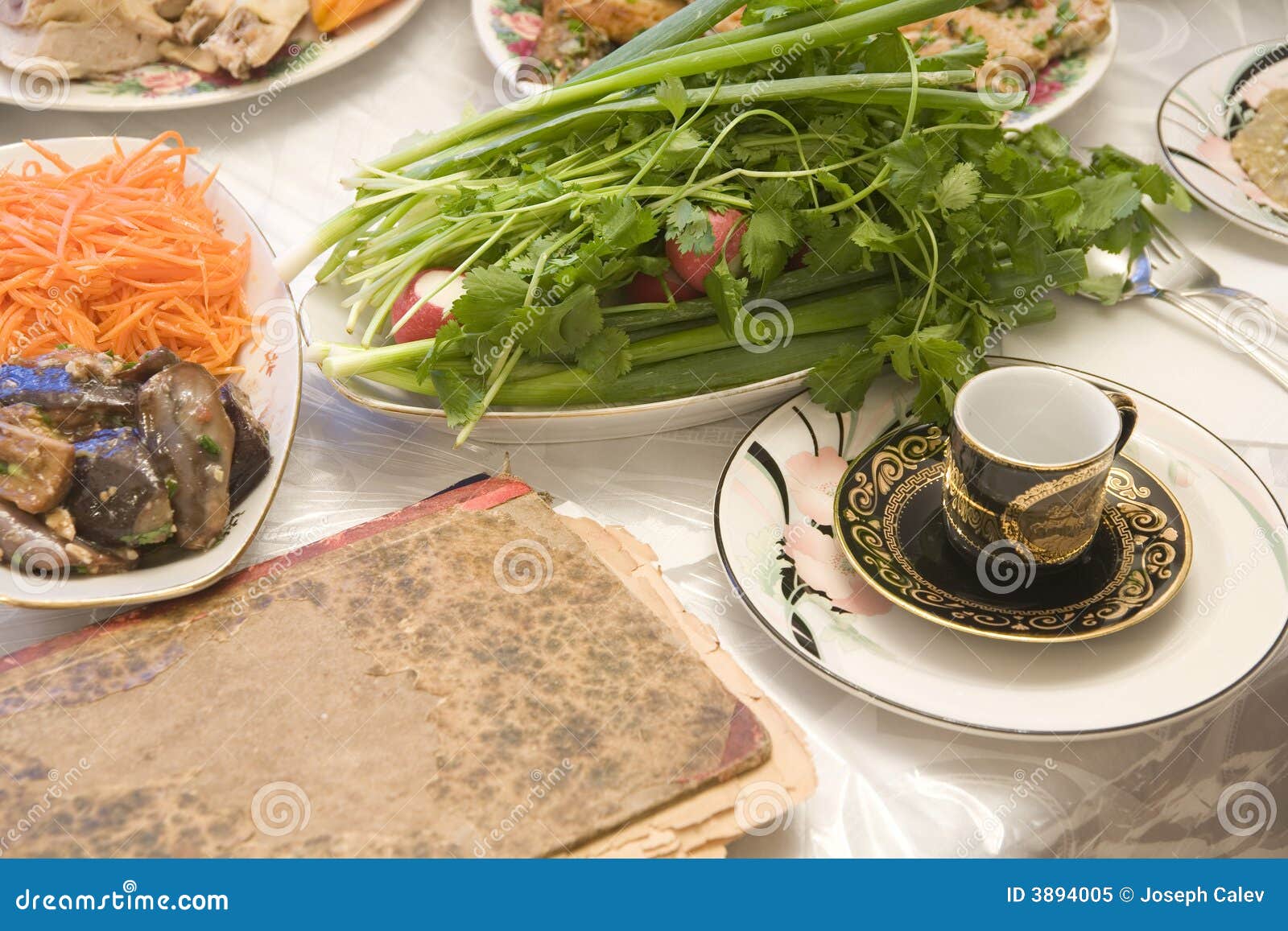 Passover Seder Plate Israel, Hebrew: Passover Bowl. Passover Or Pesach ...