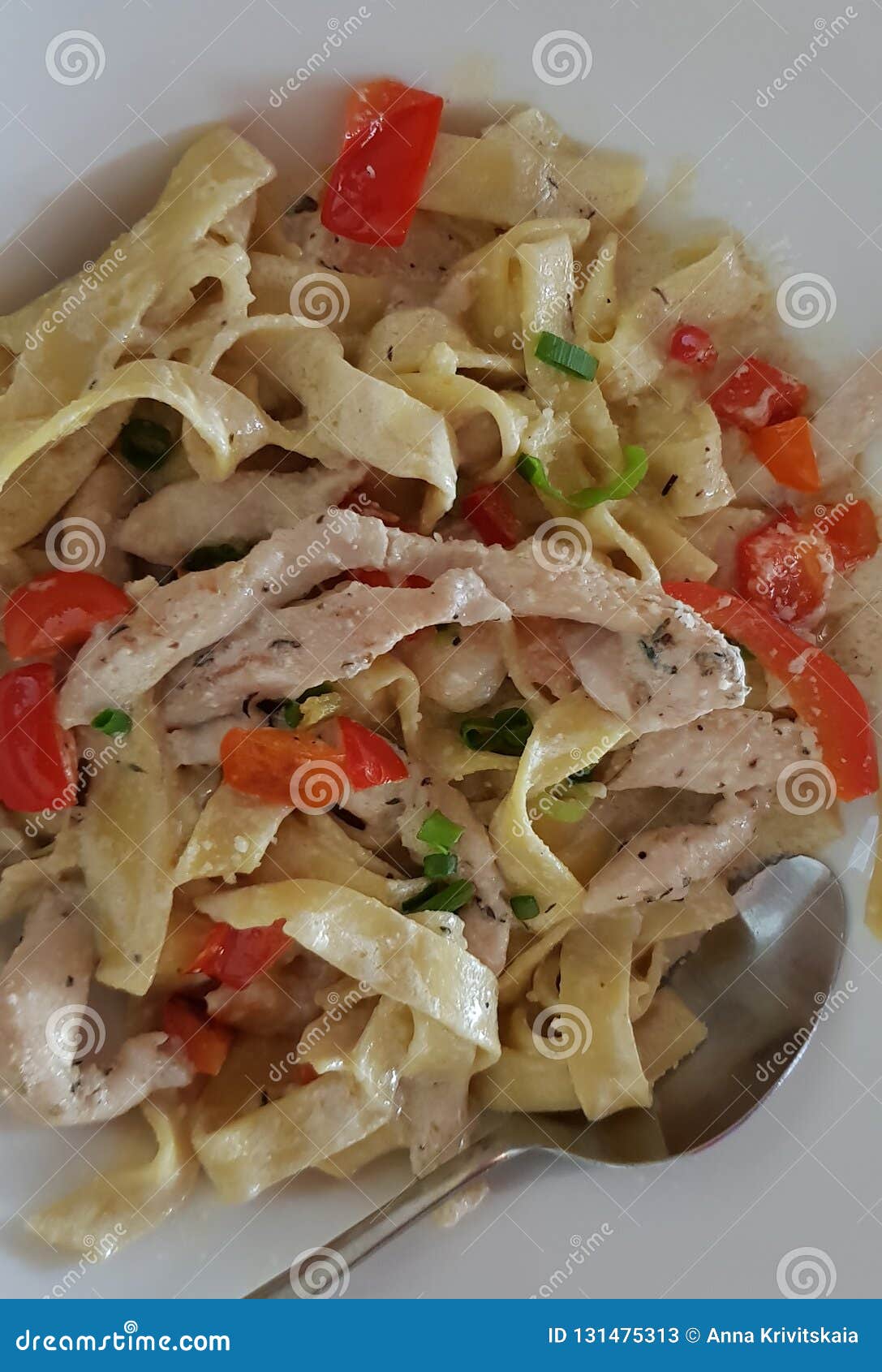 Pasta with Chicken on Plate Stock Image - Image of creamy, dish: 131475313