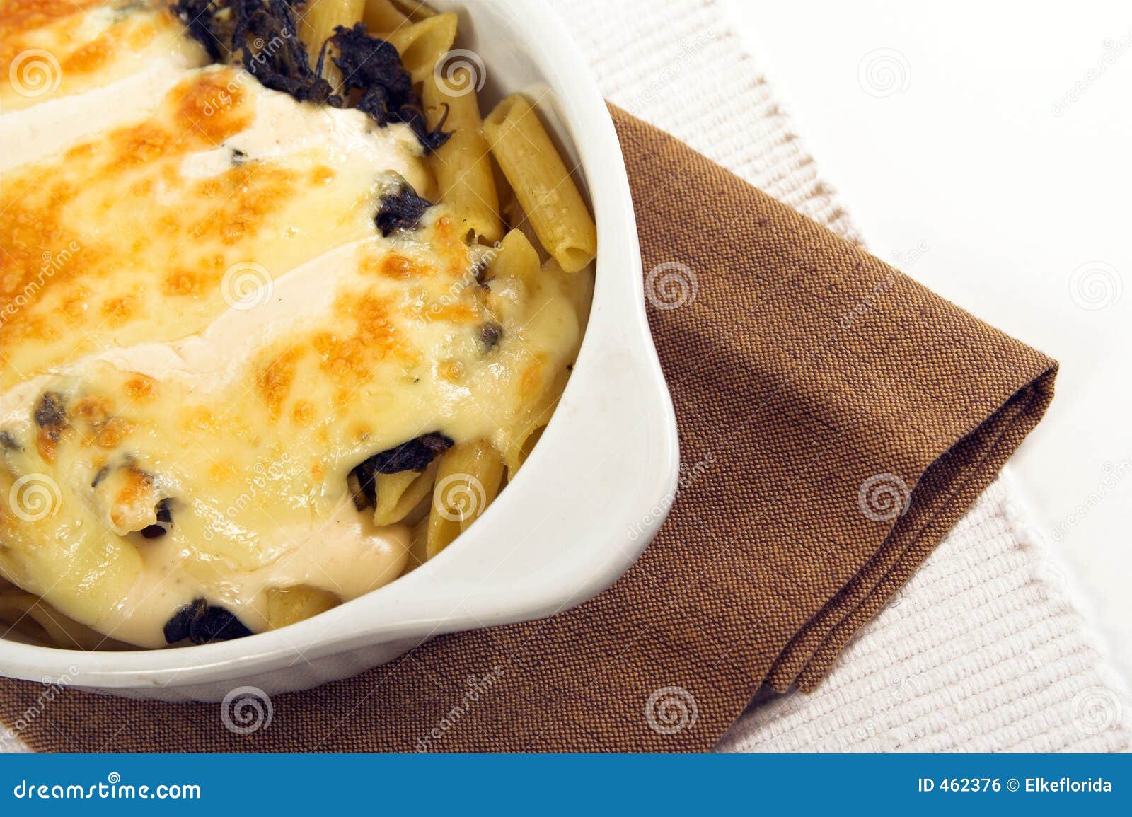 Pasta cotta del penne fotografia stock. Immagine di tagliatella - 462376