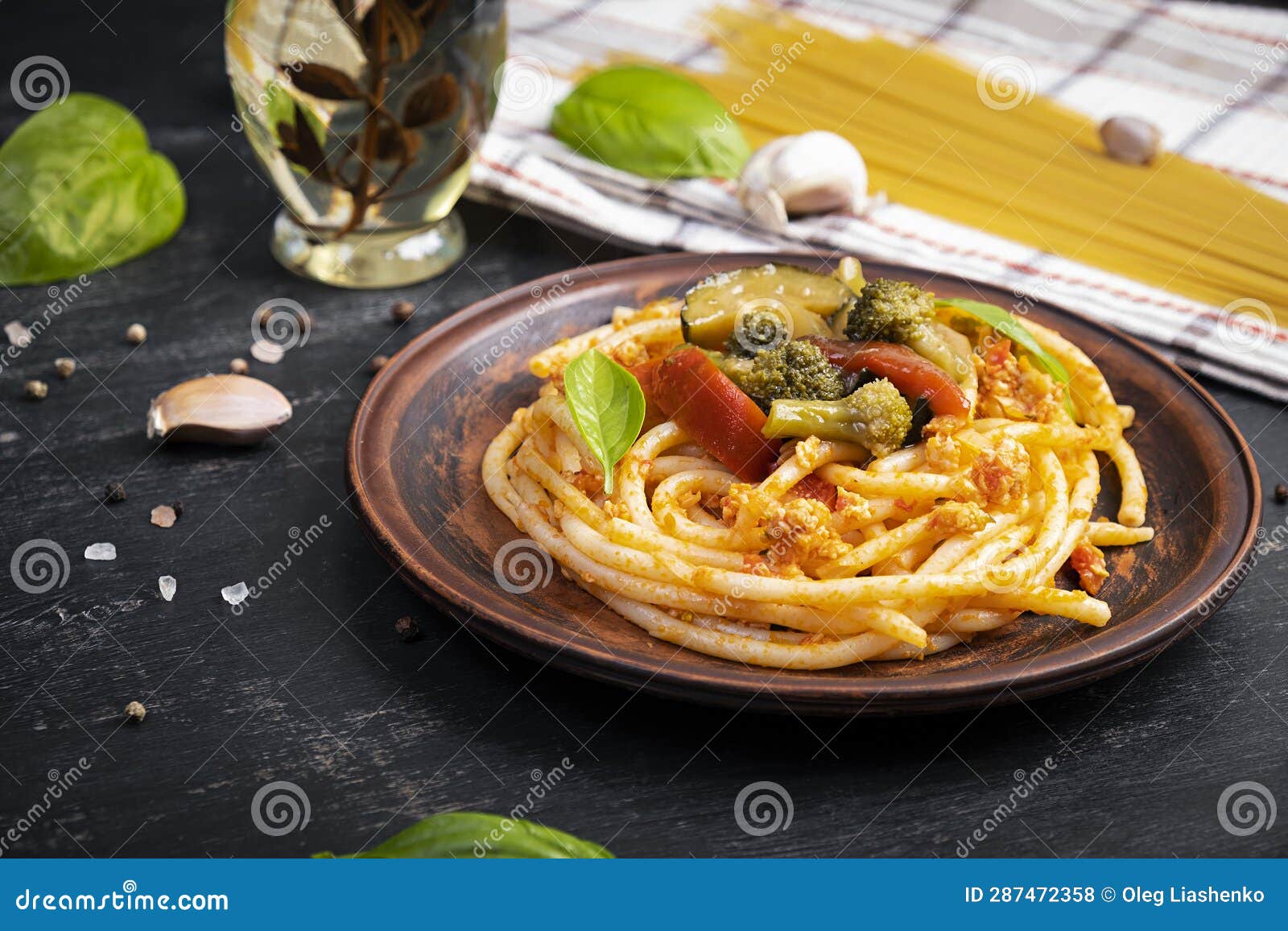 Pasta with Minced Chicken and Stir-fry Vegetables. Chicken Spaghetti ... Pasta with Minced Chicken and Stir-fry Vegetables. Chicken Spaghetti ...