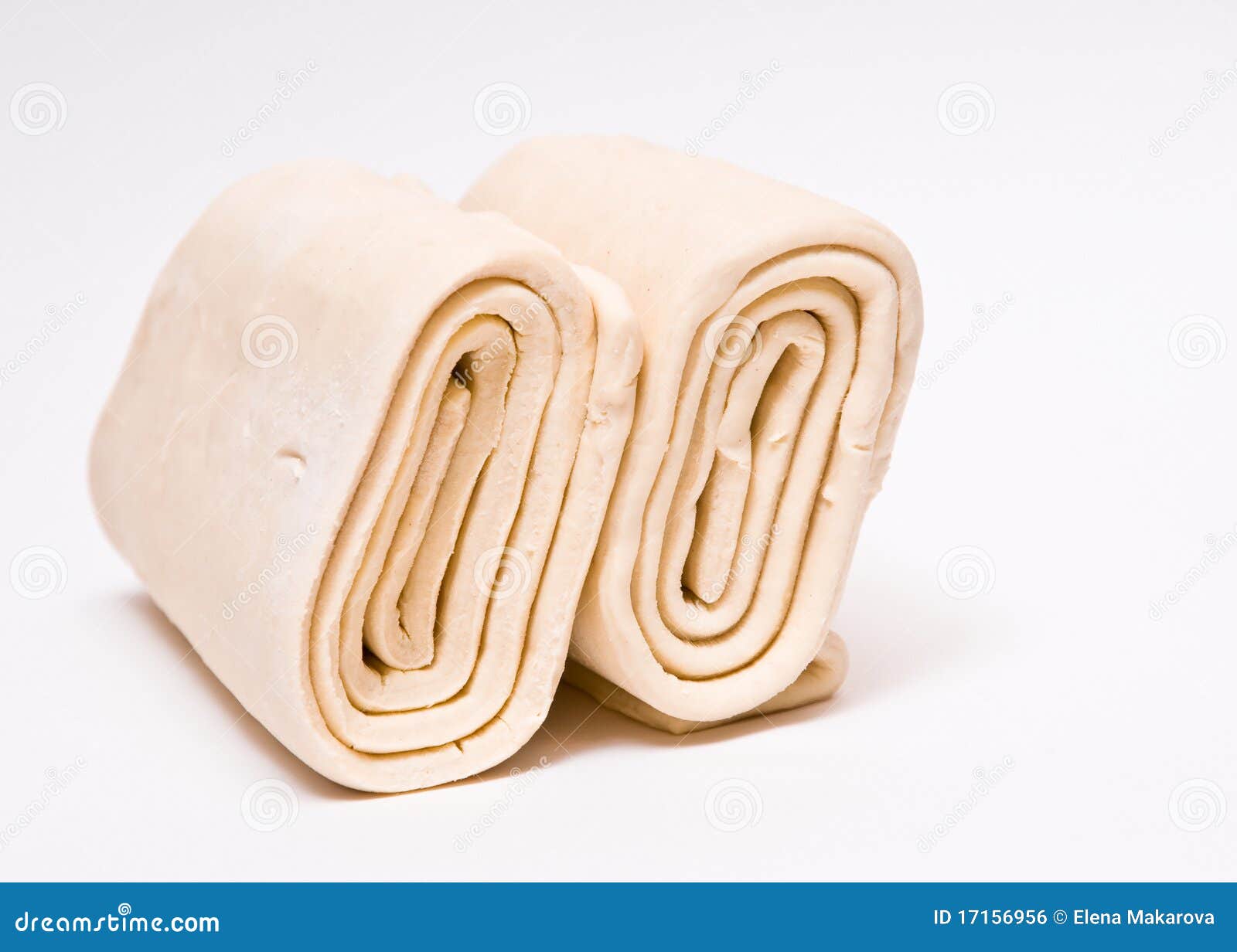 Pasta sfoglia congelata. fotografia stock. Immagine di preparazione ...