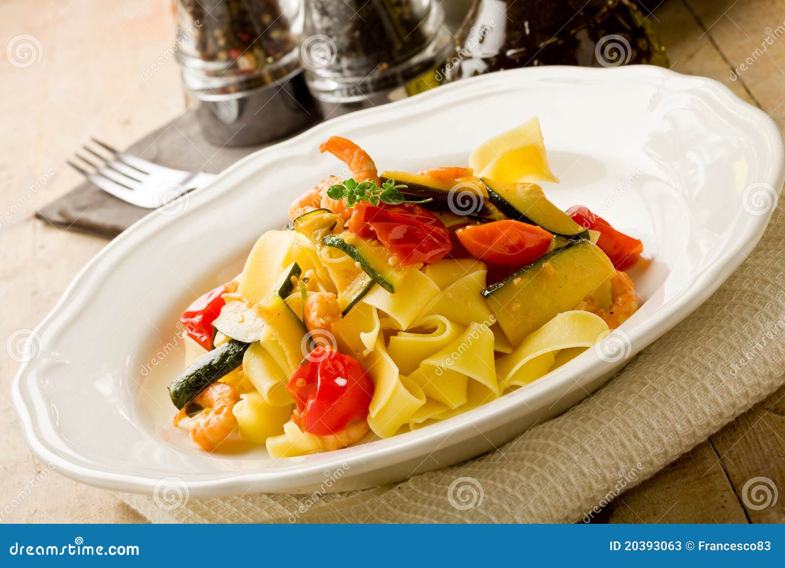 Pasta with Zucchini and Shrimps Stock Image - Image of zucchini, leaves ...