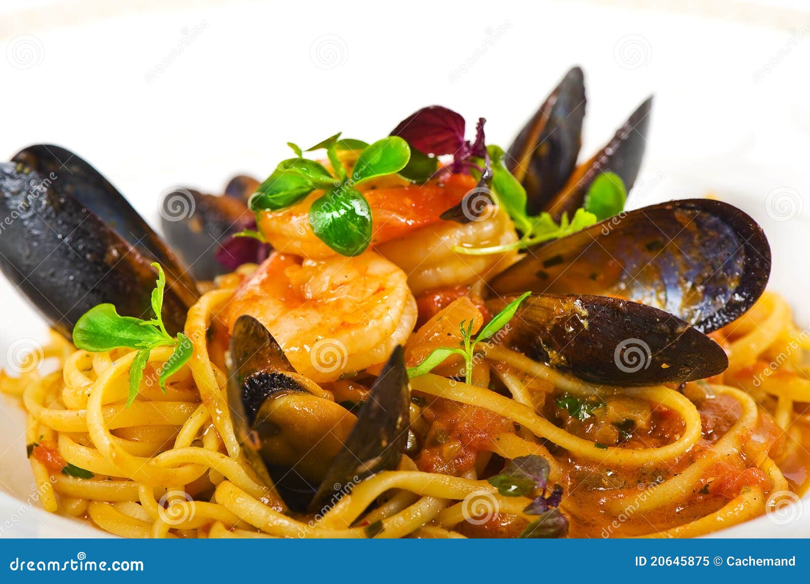 Pastas de los mariscos imagen de archivo. Imagen de mejillones - 20645875