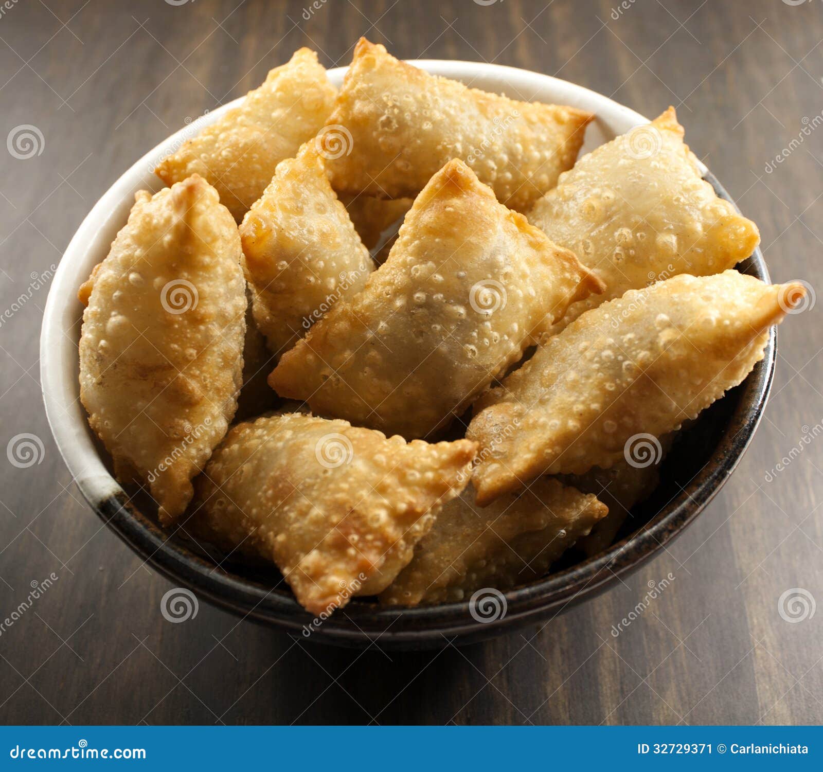 Pasteis imagem de stock. Imagem de brasileiro, pastel - 32729371