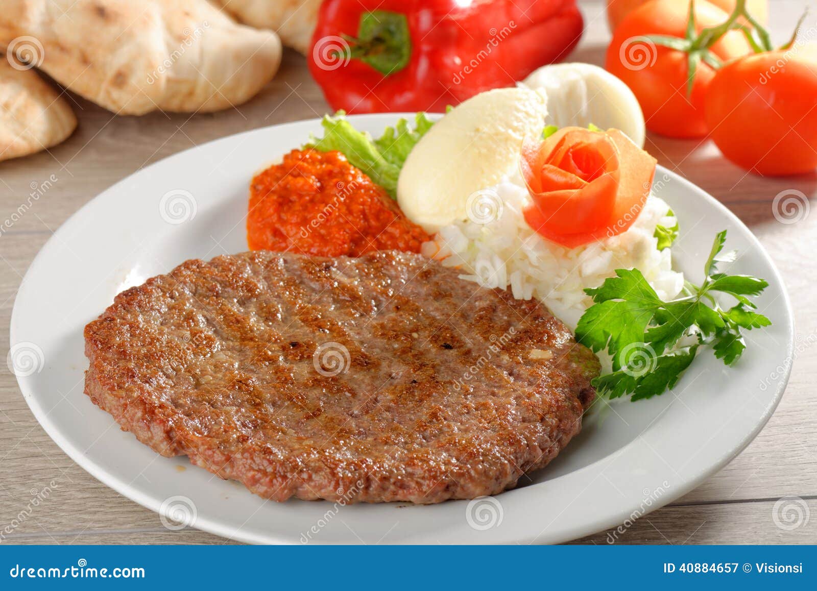Pasteitje Van De Presliced Het Traditionele Hamburger Genoemd ...
