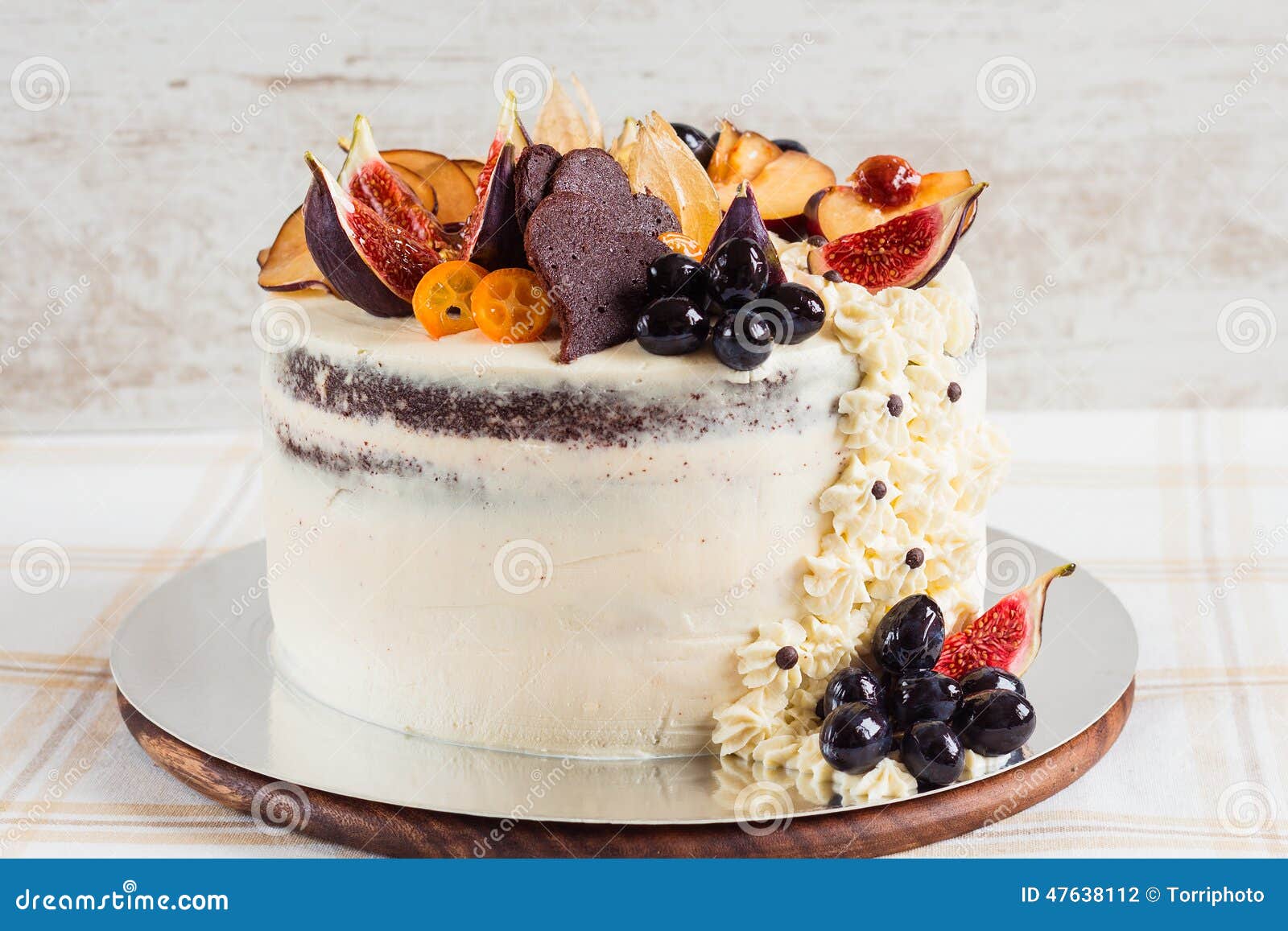 Pastel de bodas rústico foto de archivo. Imagen de rural - 47638112