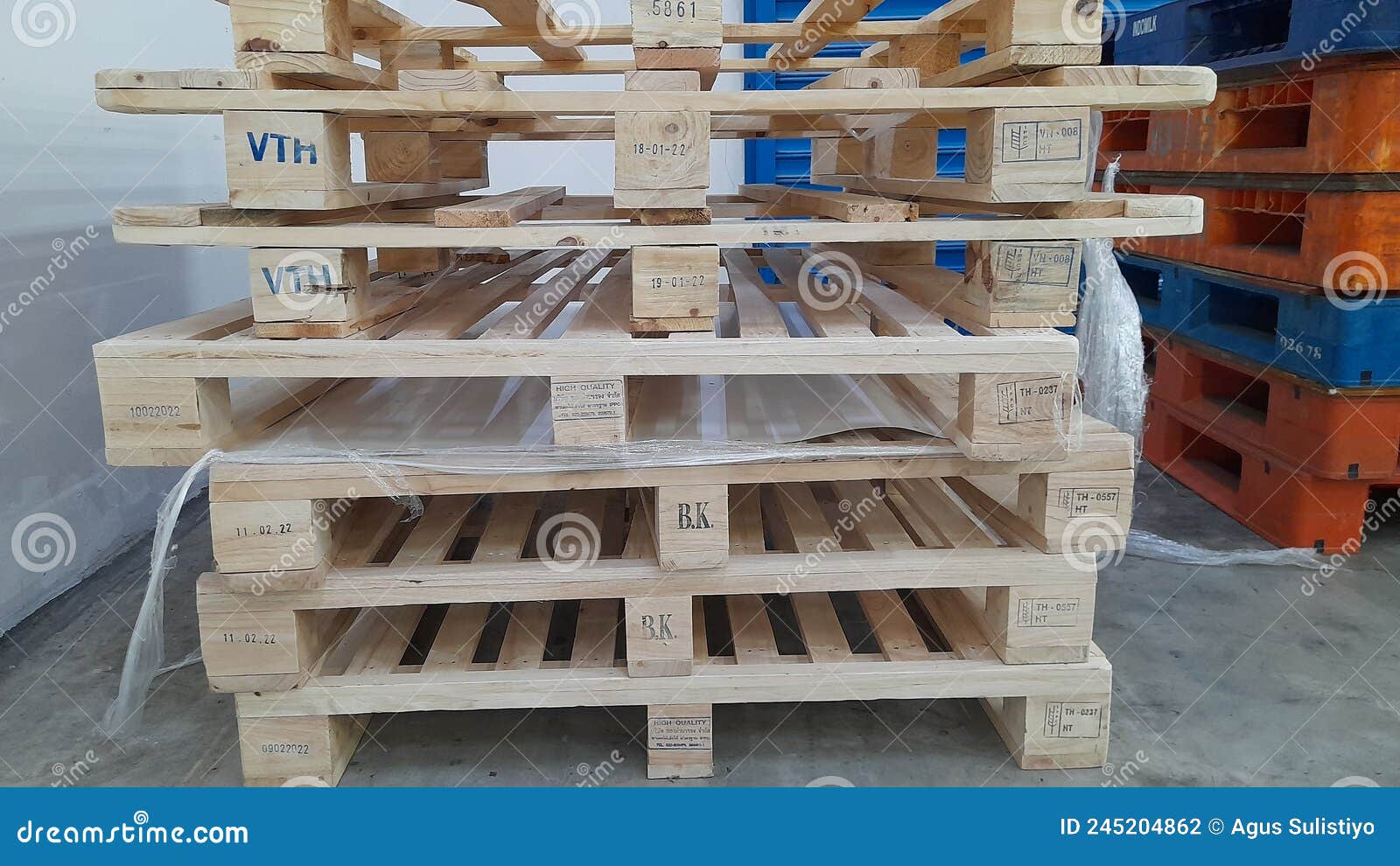 Pasuruan, 9 April 2022 : Stack Pallets for Industrial and ...