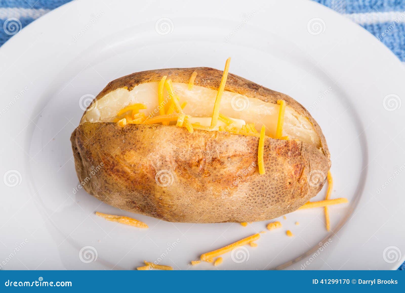Patata Caliente Con Mantequilla Y Queso Foto de archivo - Imagen de ...