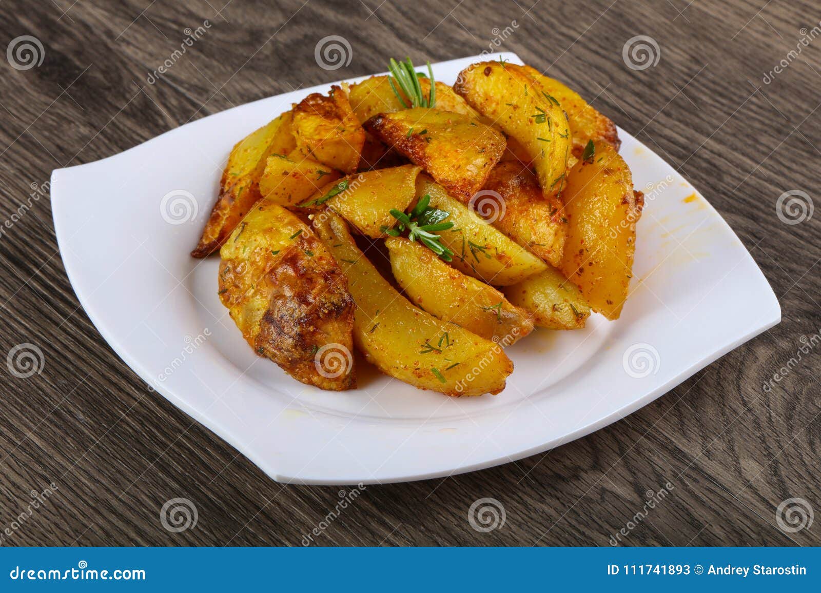 Patata cocida al horno imagen de archivo. Imagen de fondo - 111741893