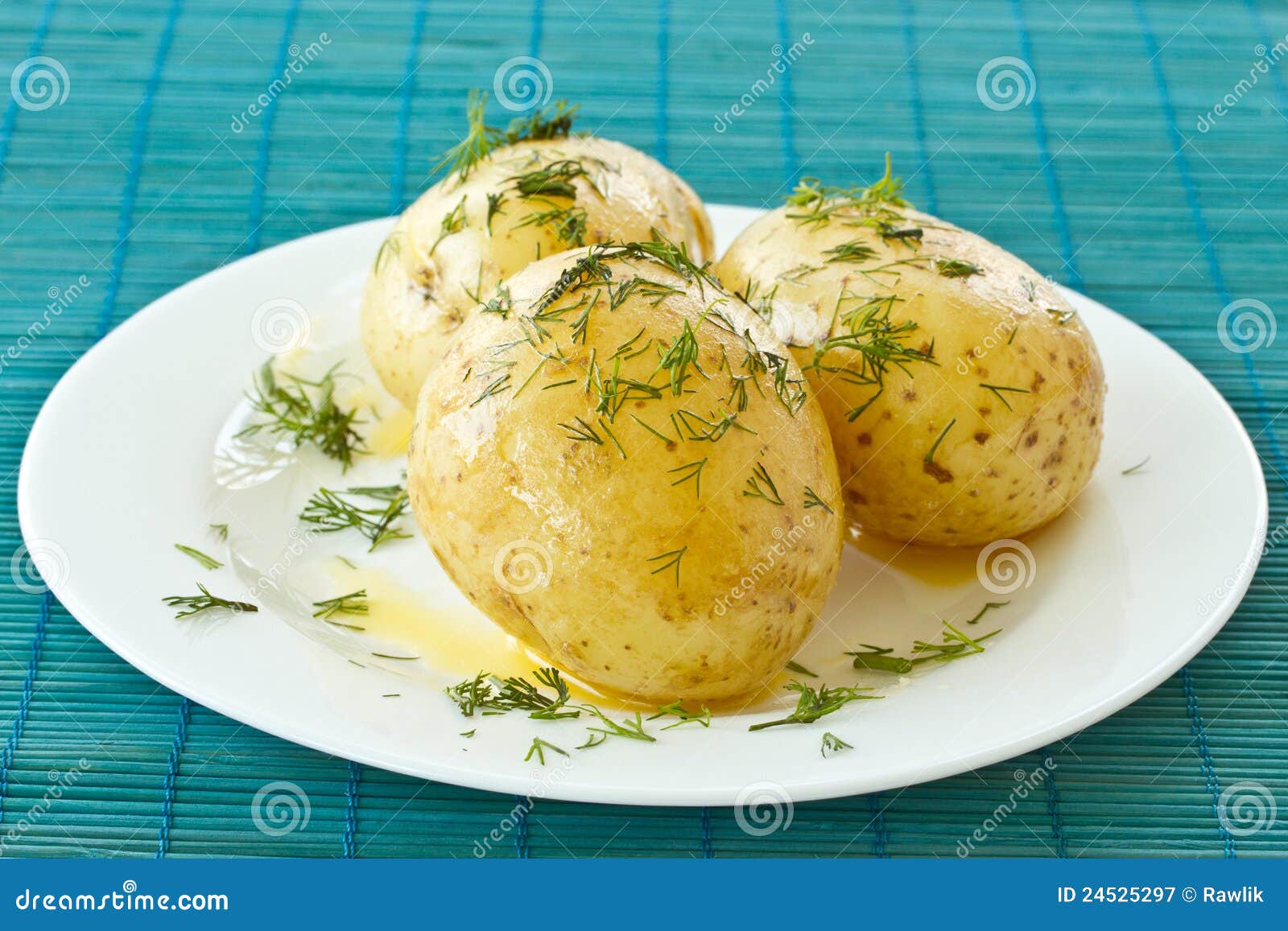 Patatas hervidas jovenes imagen de archivo. Imagen de bocado - 24525297