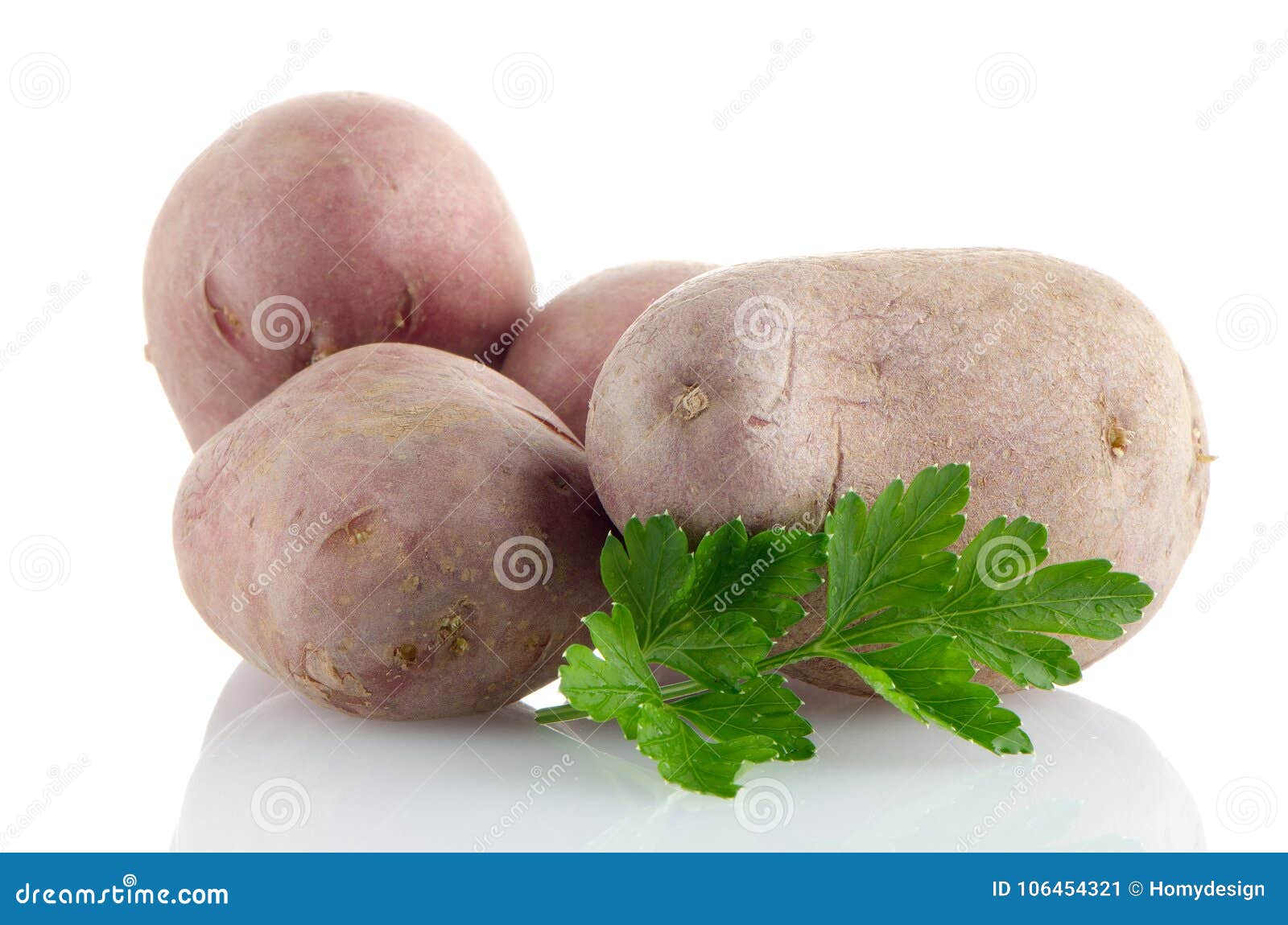 Patatas rojas imagen de archivo. Imagen de ingrediente - 106454321